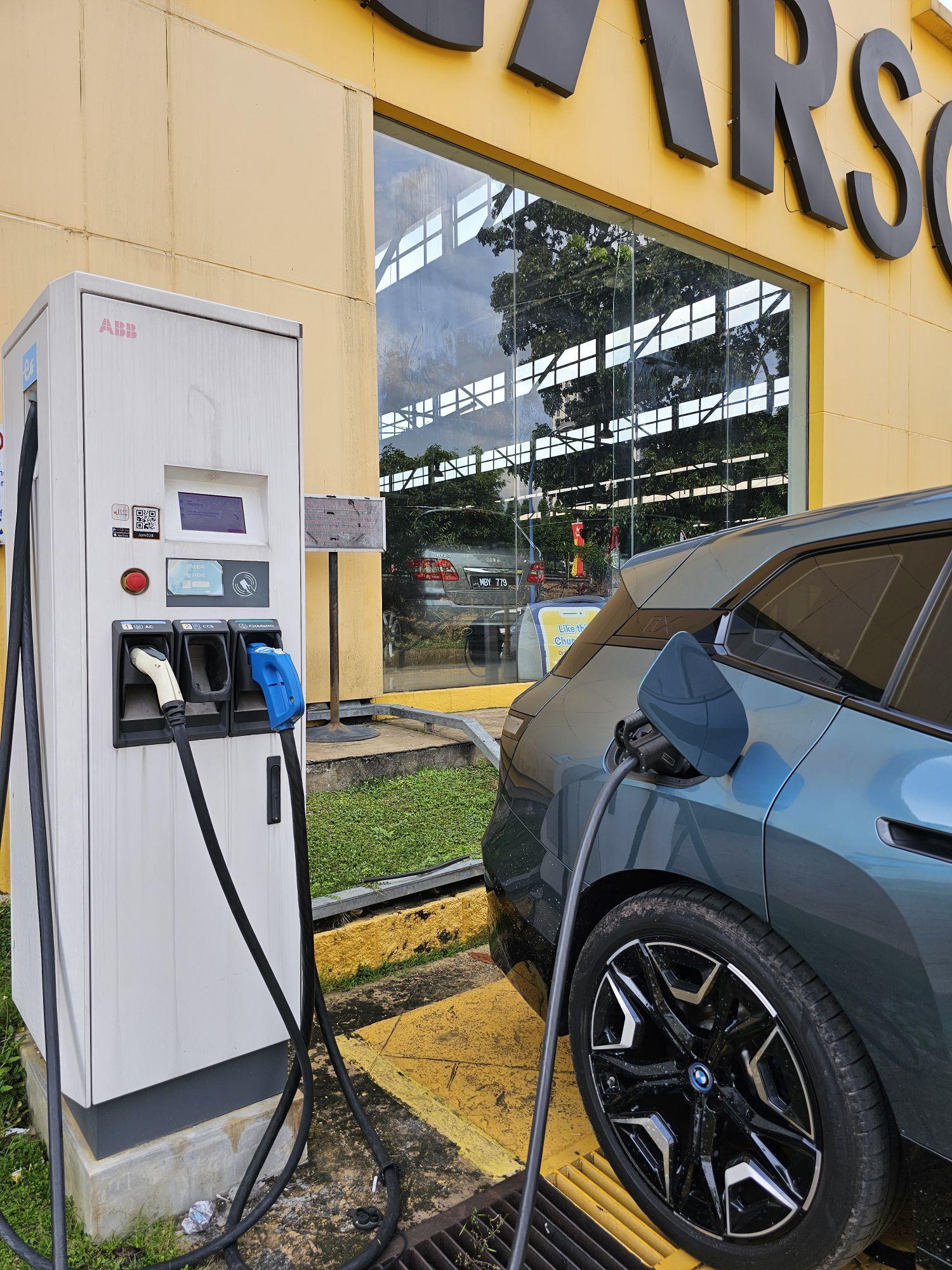 Jomcharge @ Carsome PJ AutoMall (22 kW AC; 45 kW DC) | PJ, Selangor ...