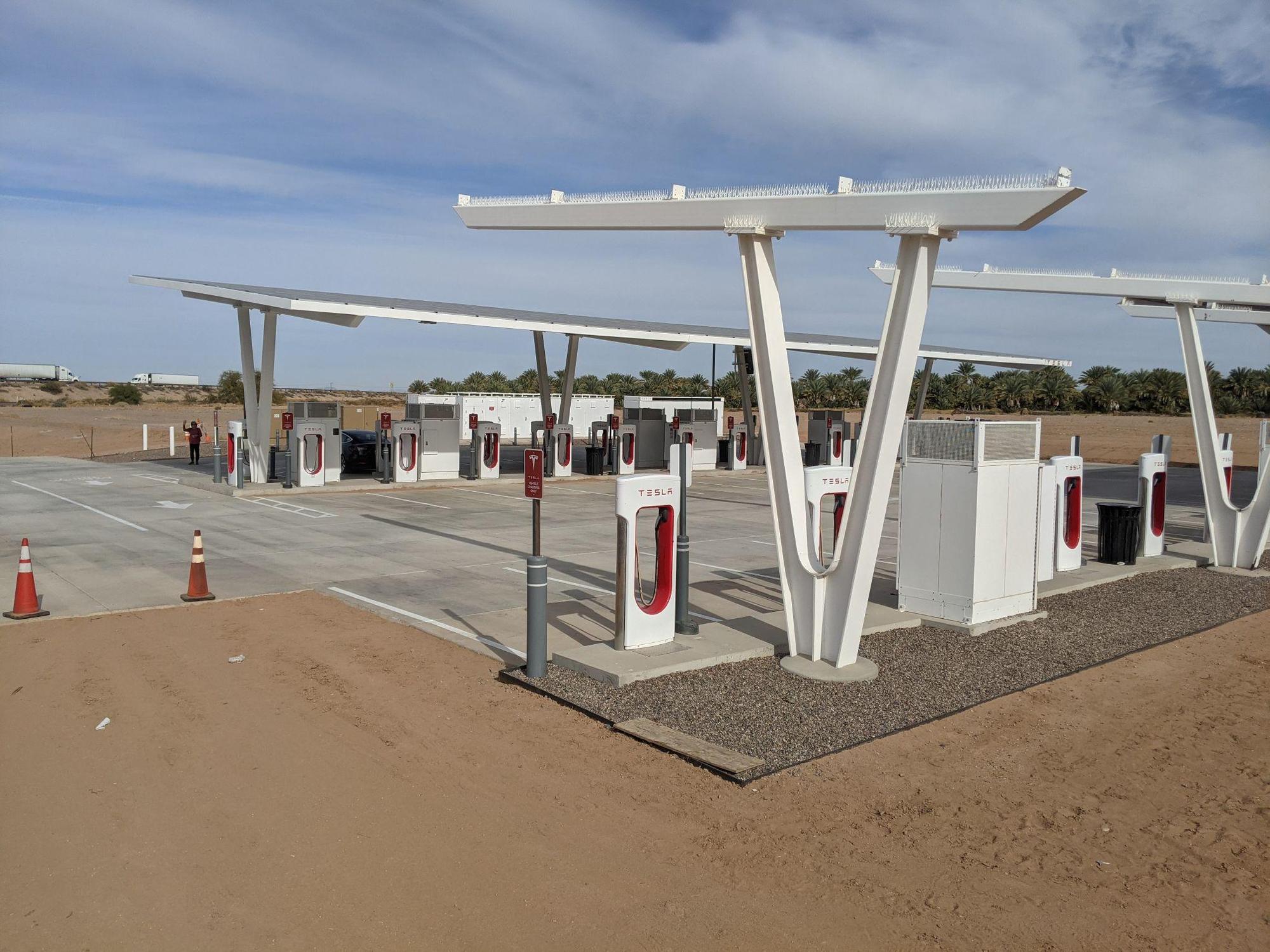 Dateland Travel Center (2) | Dateland, AZ | EV Station
