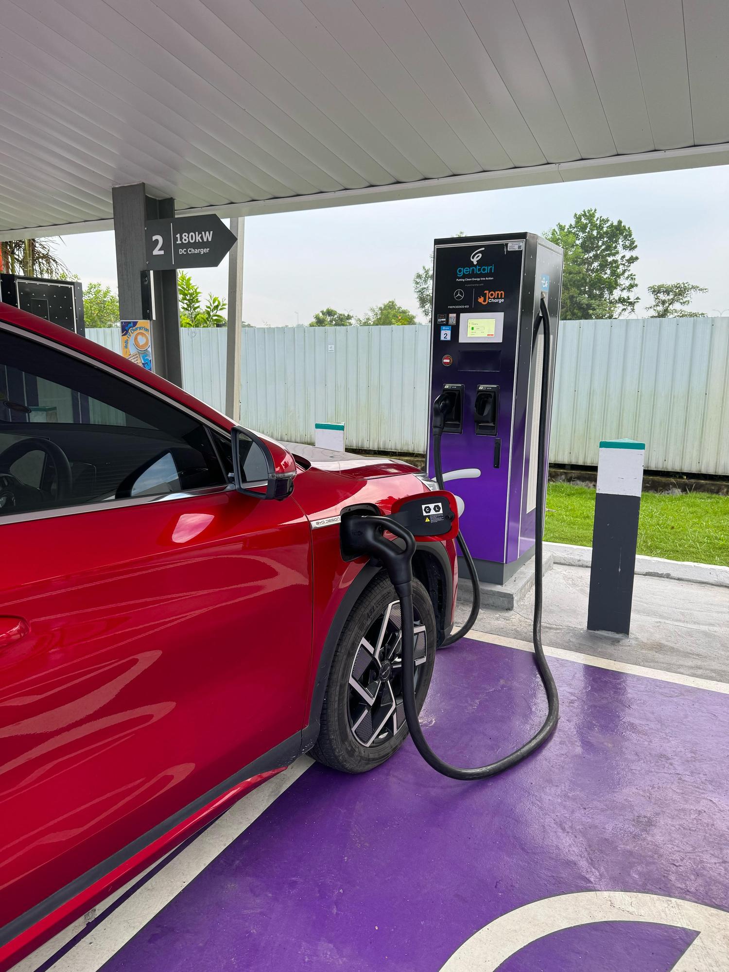 Gentari | Petronas Bandar Baru Ayer Hitam [11kW AC, 50kW DC, 180kW DC ...