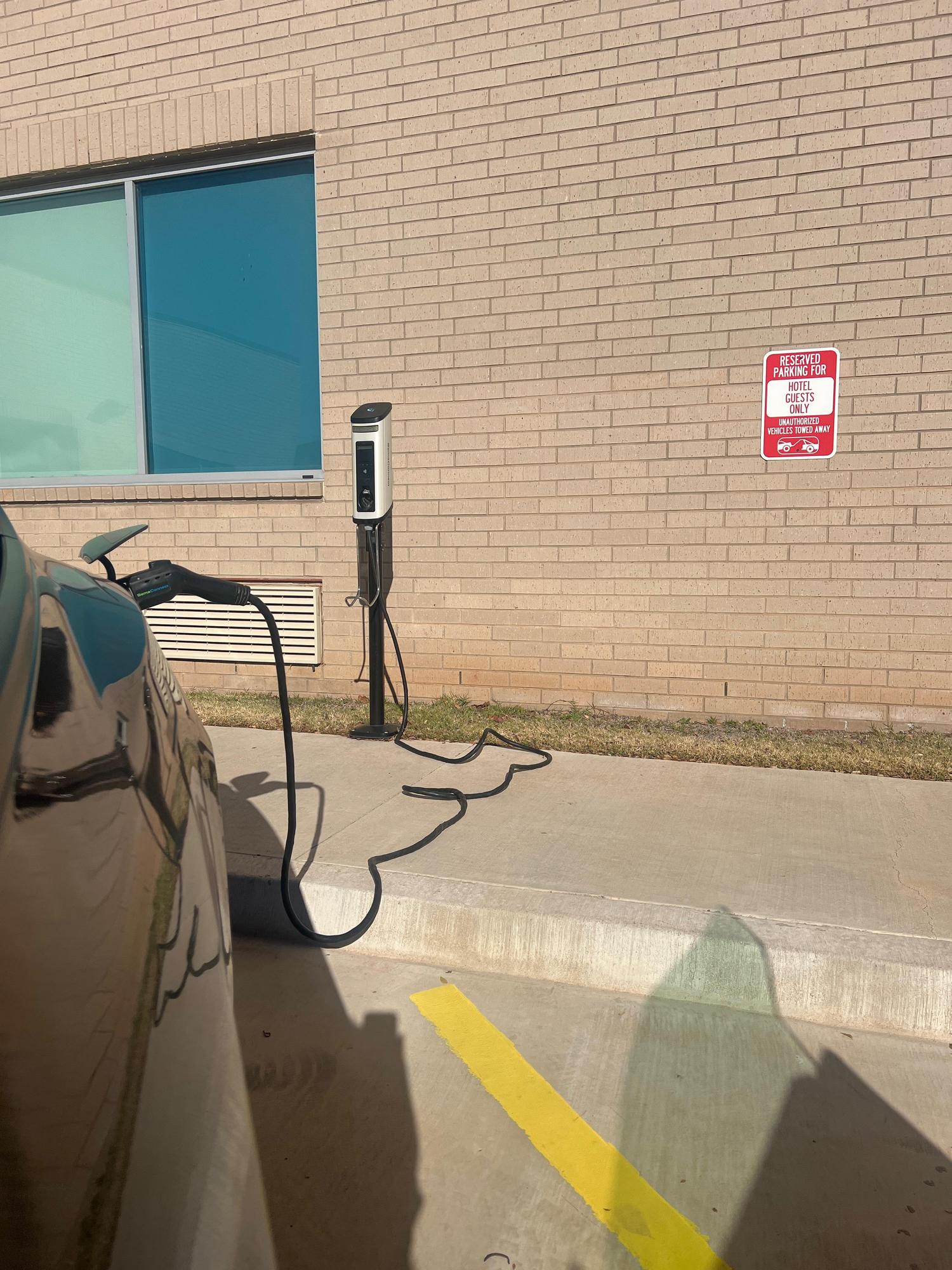 Glō Best Western | Enid, OK | EV Station