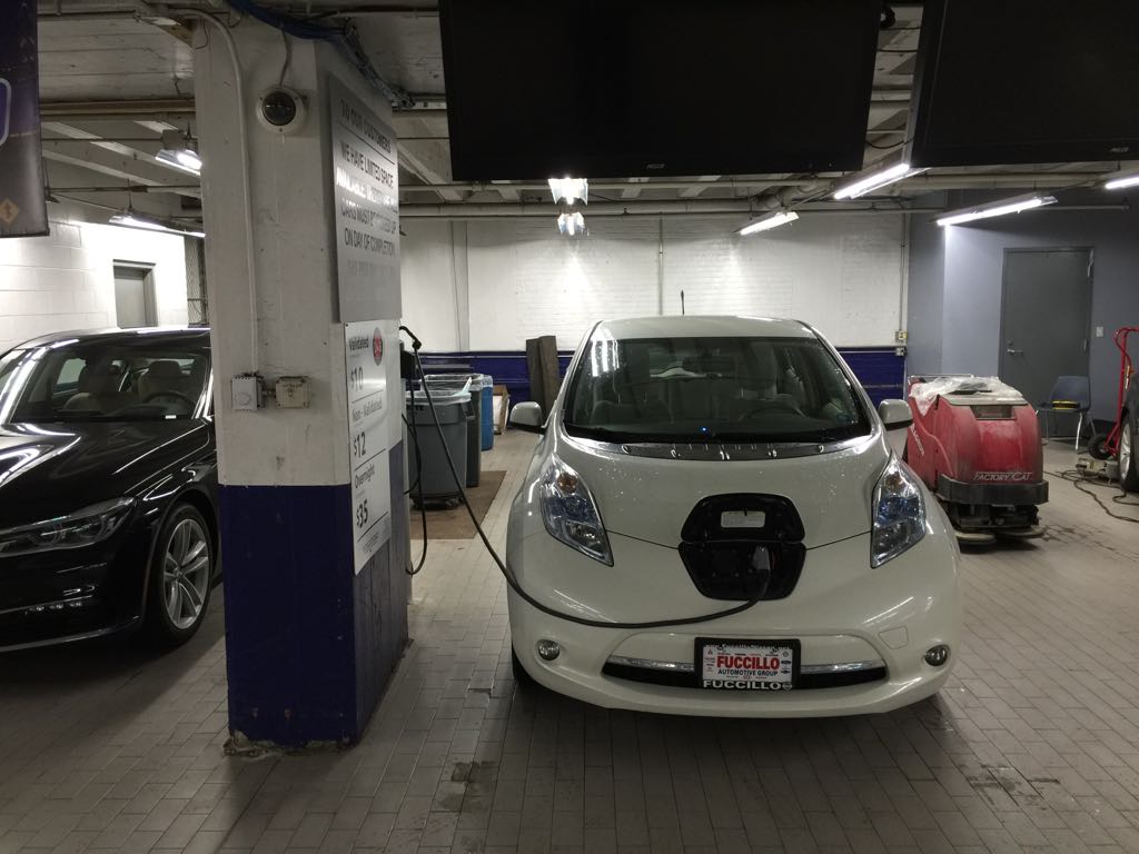 Perillo BMW | Chicago, IL | EV Station