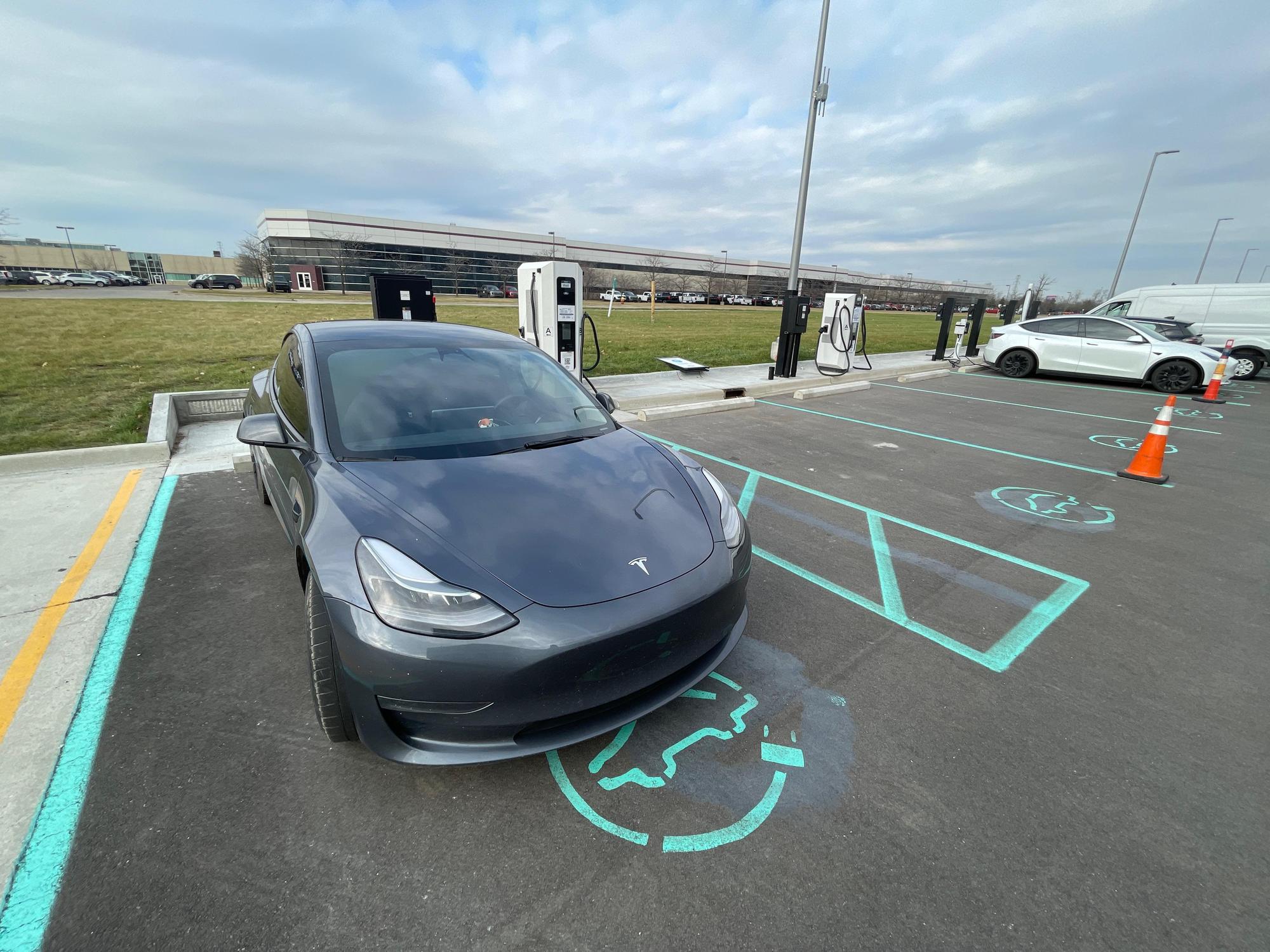 Ford Vehicle Performance & Electrification Center | Allen Park, MI | EV ...