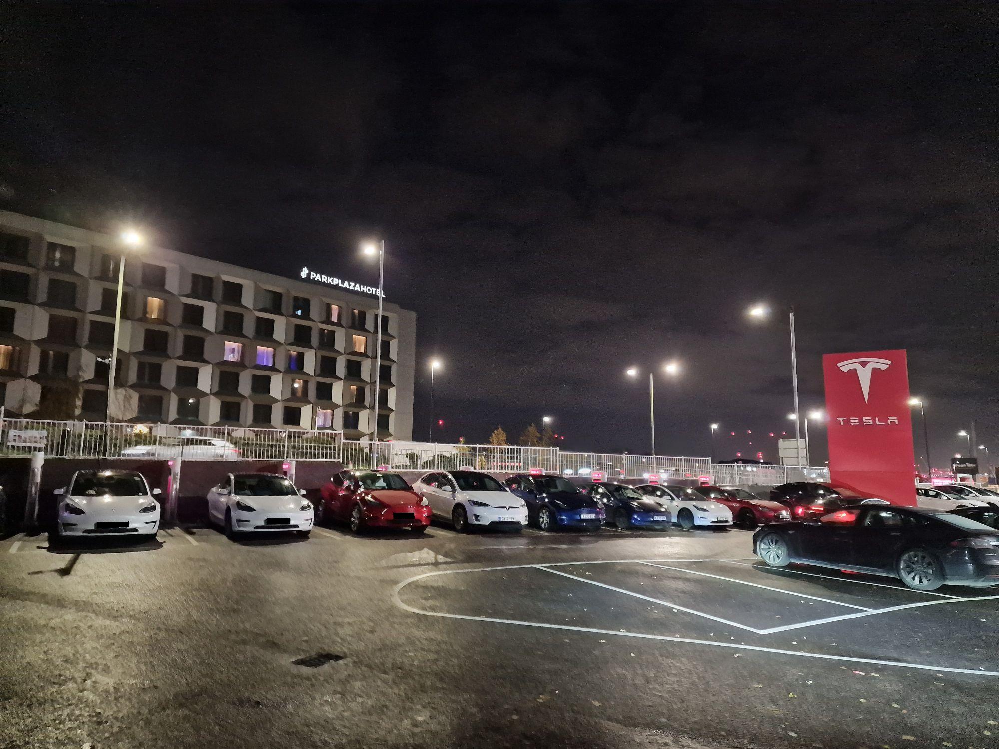 Tesla Centre London Park Royal | 152 Dukes Rd, London W3 0SL, UK | EV ...