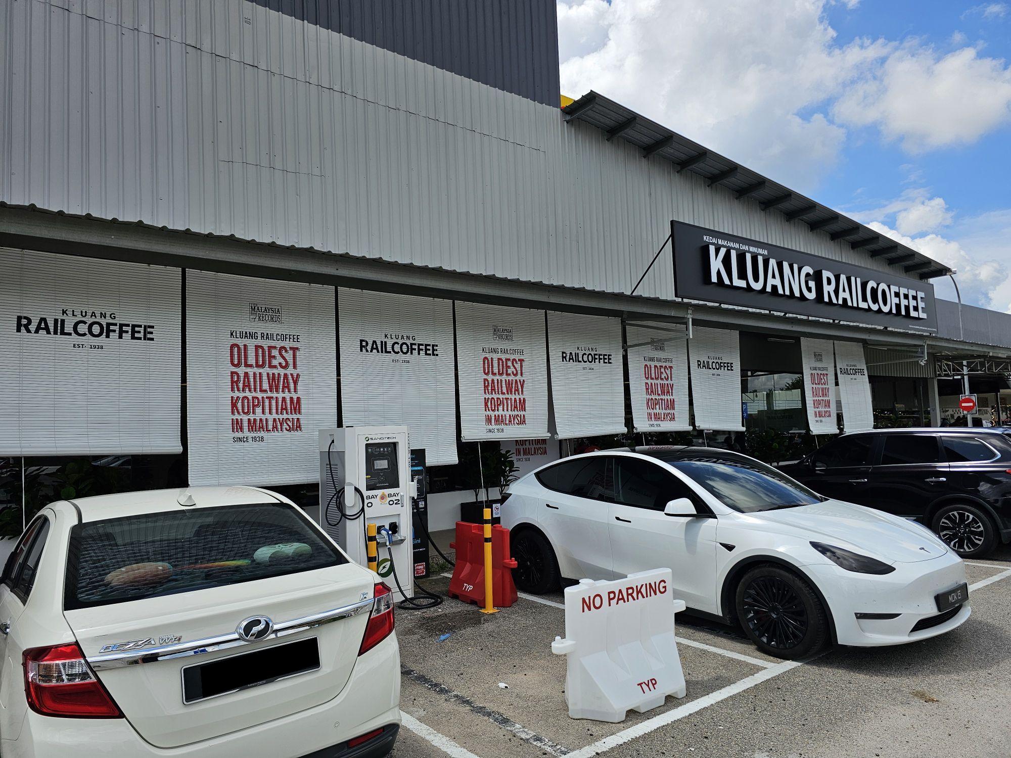 Target Supermarket Yong Peng 大吉超市永平 | Yong Peng, Johor Darul Ta'zim ...