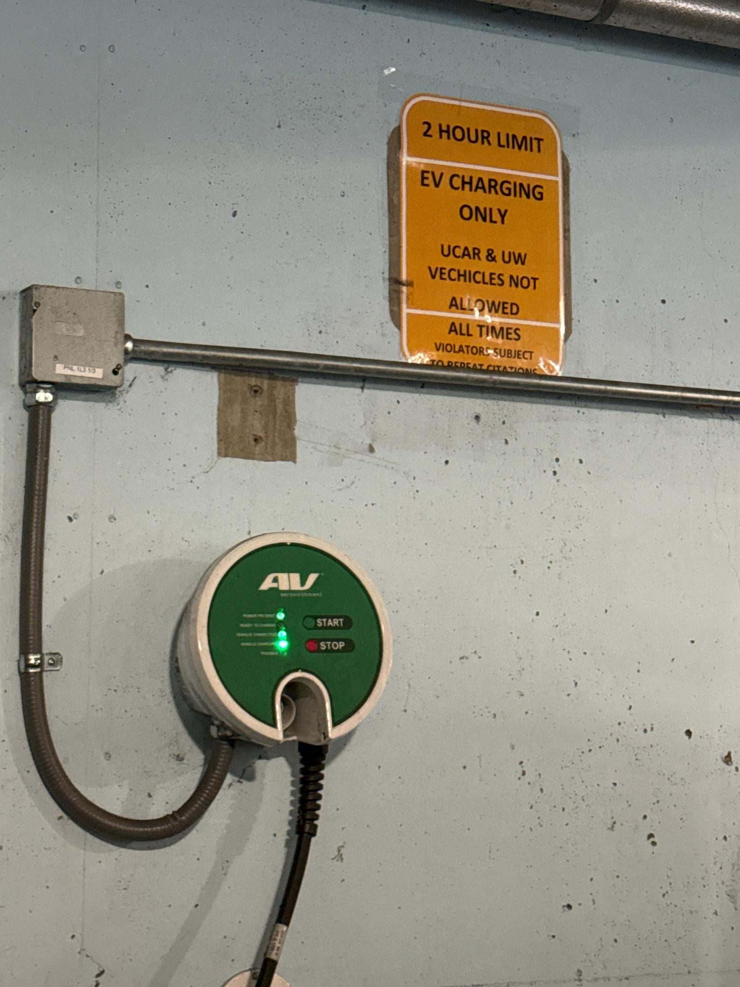 University of Washington - Portage Bay Garage W27 | Seattle, WA | EV ...