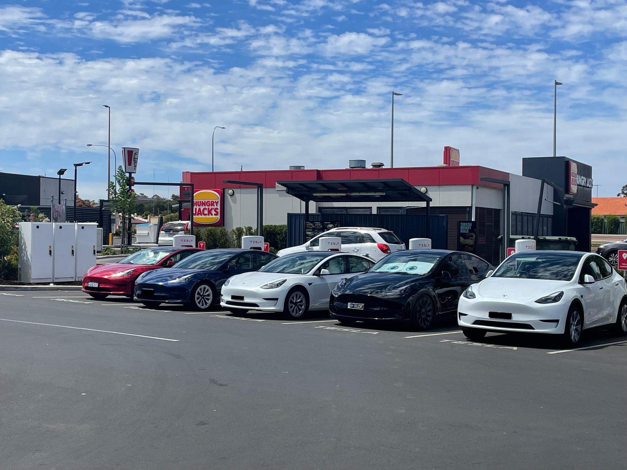 Eaton Fair Shopping Centre | Eaton, WA | EV Station