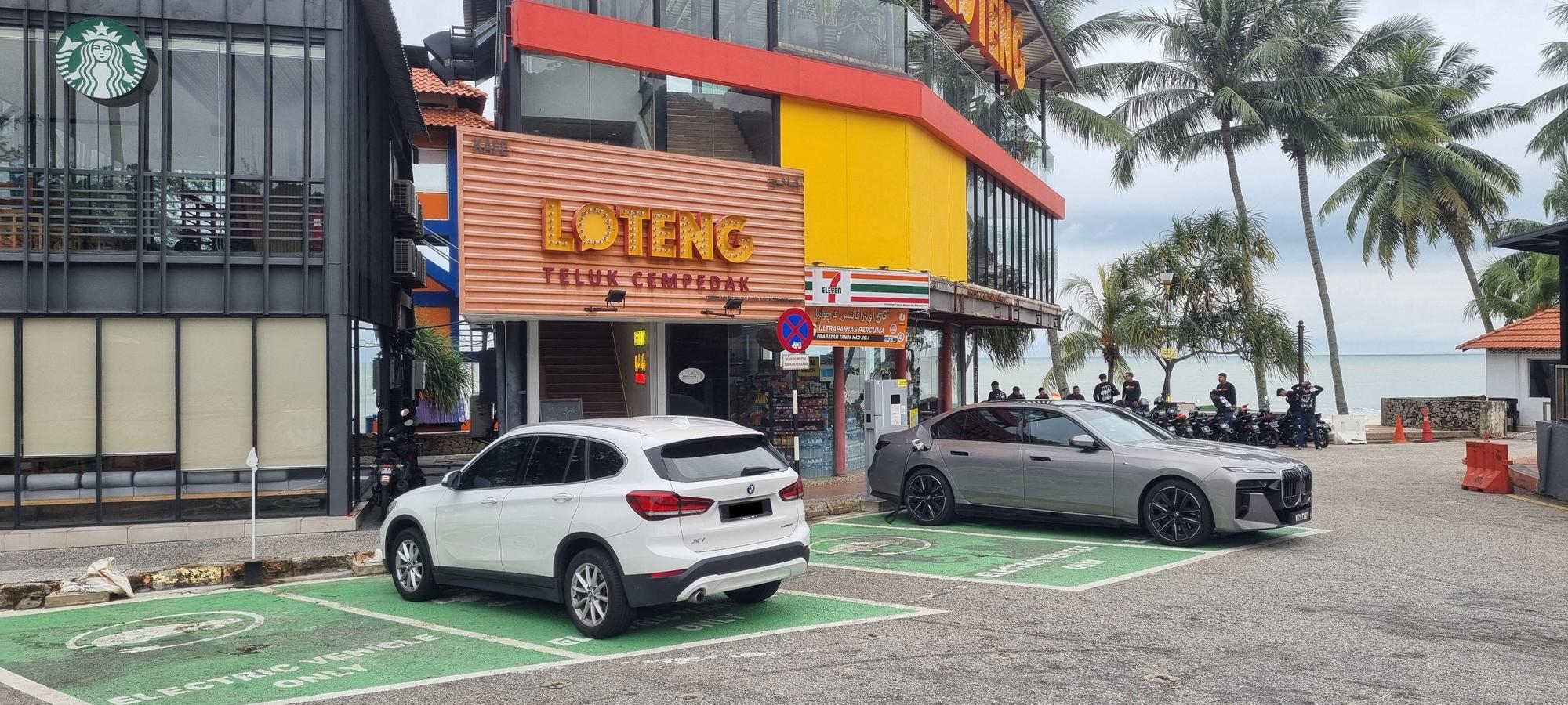 EI Charge | Teluk Cempedak Beach (22kW AC, 30kW DC) | Kuantan, Pahang | EV Station