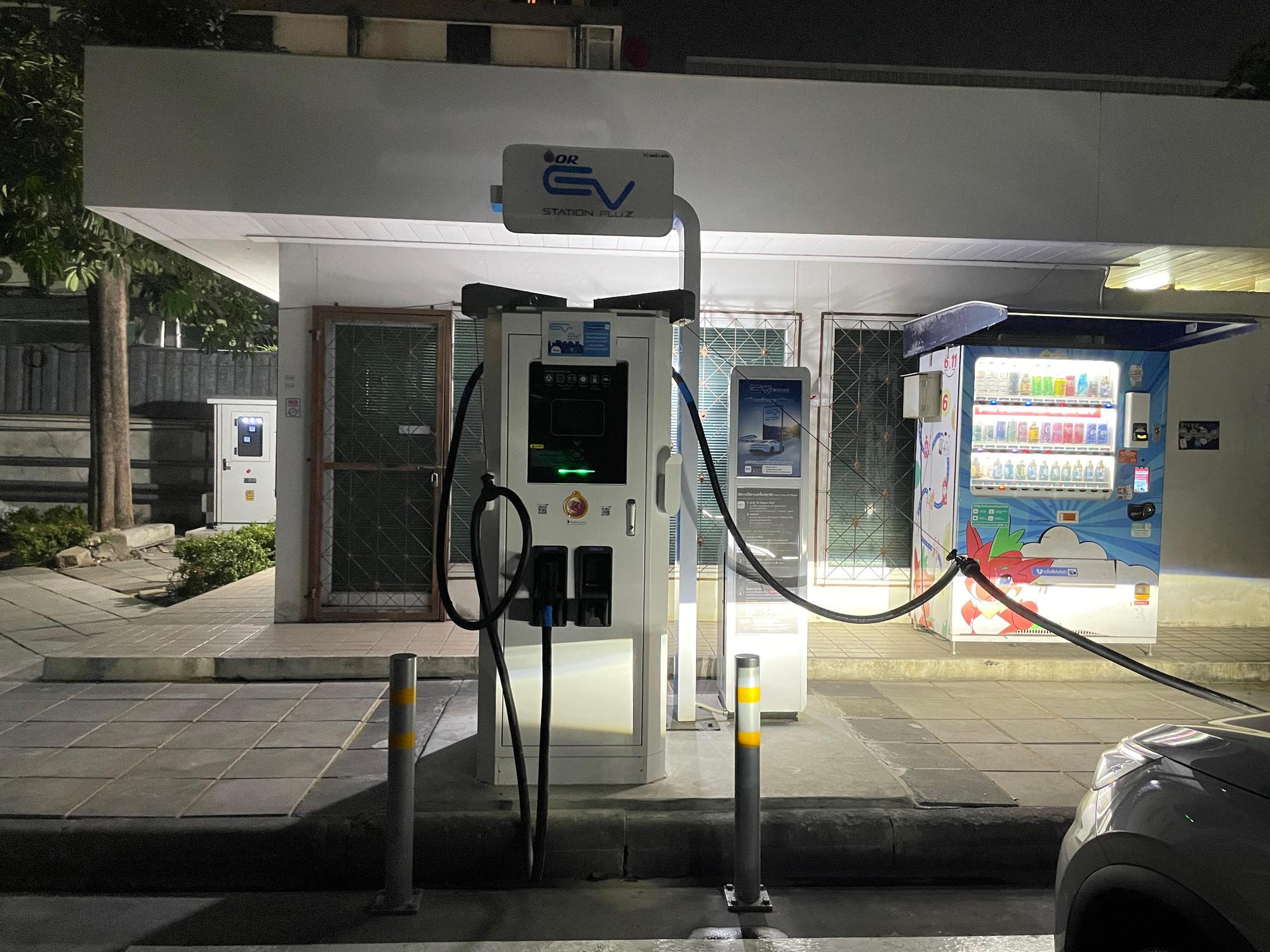 PTT NGV RAMA II SOI 44 | MF92+R6W, Tha Kham, Bang Khun Thian, Bangkok 10150, Thailand | EV Station