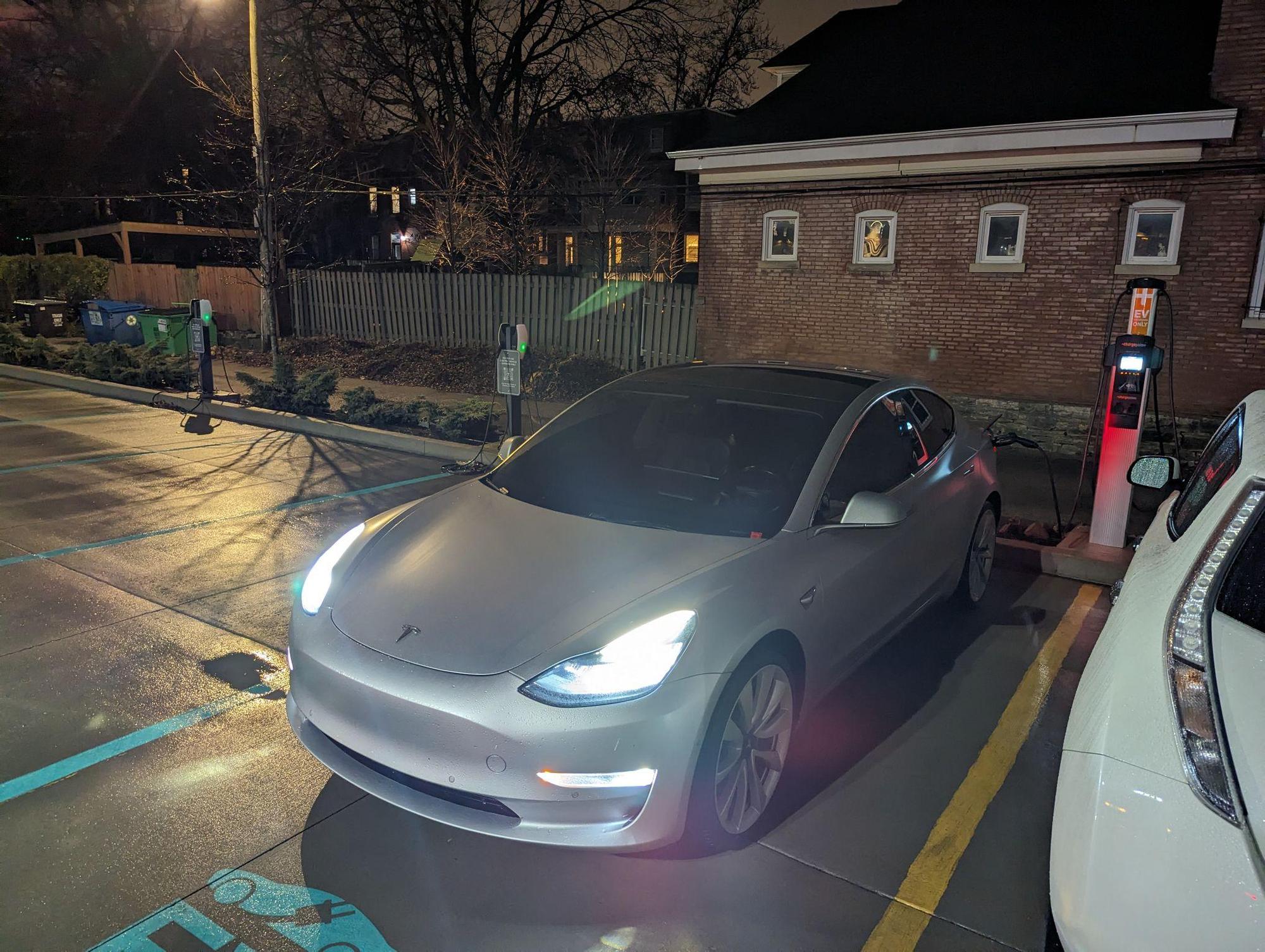 Delmar Maker District - Tesla | St. Louis, MO | EV Station