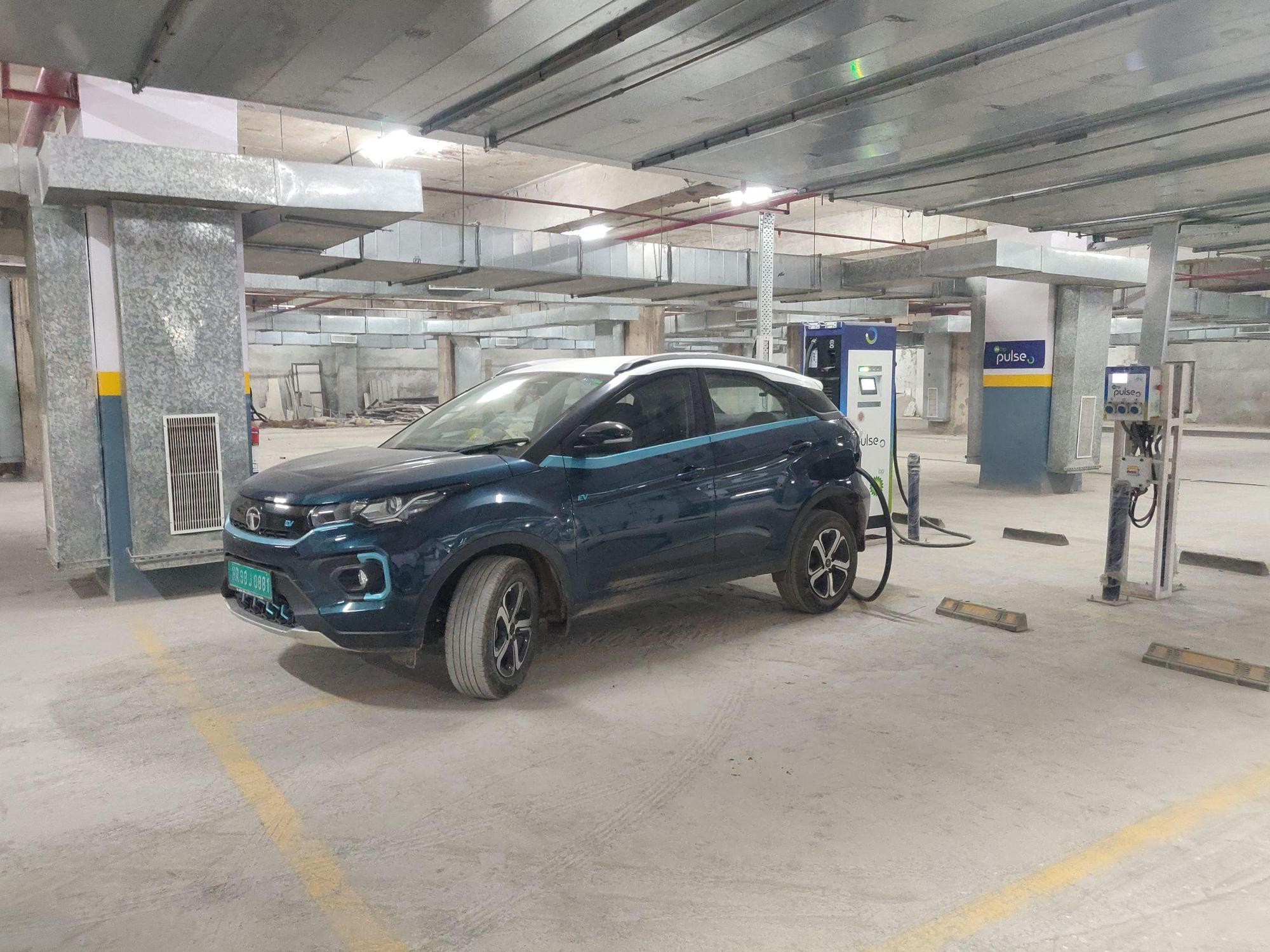 FBD One Corporate Park | Faridabad, HR | EV Station