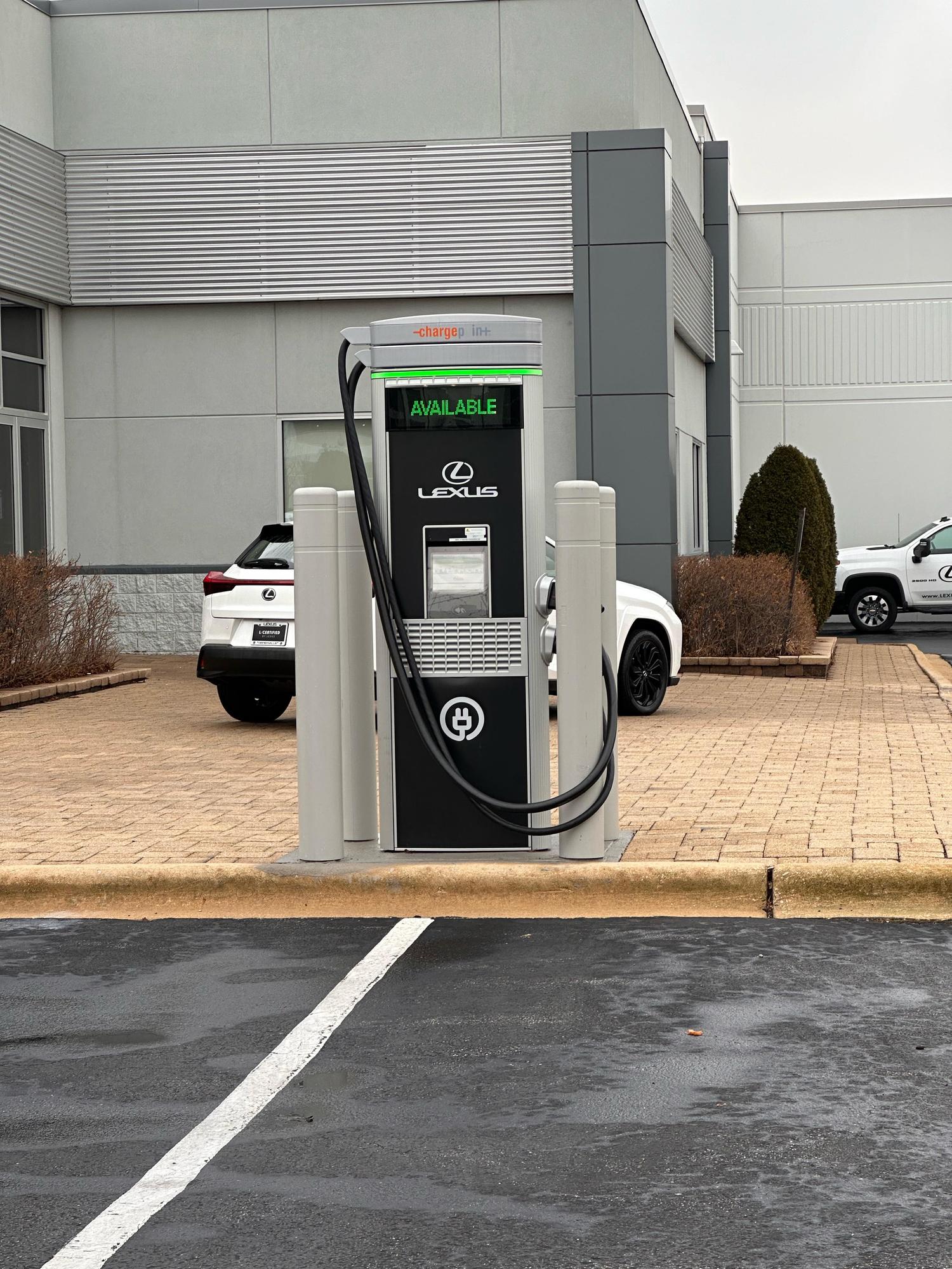 Lexus of Naperville | Naperville, IL | EV Station