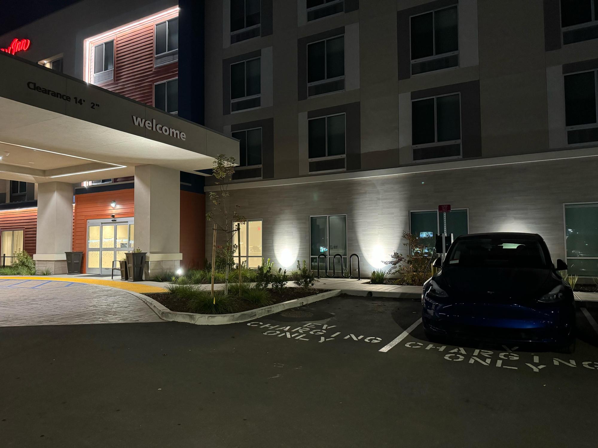 Hampton Inn | Stockton, CA | EV Station