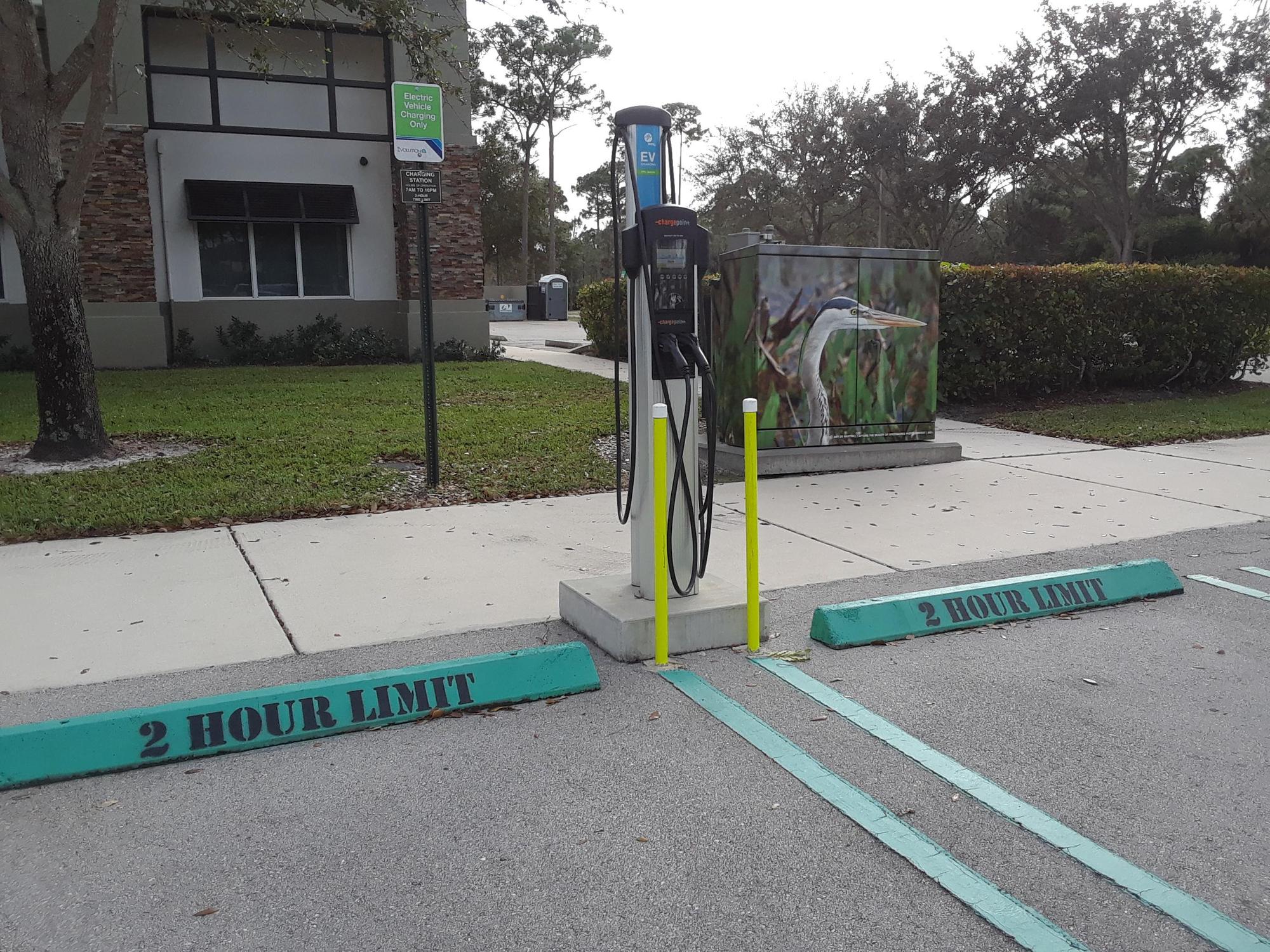 Greenacres City Hall | Greenacres, FL | EV Station
