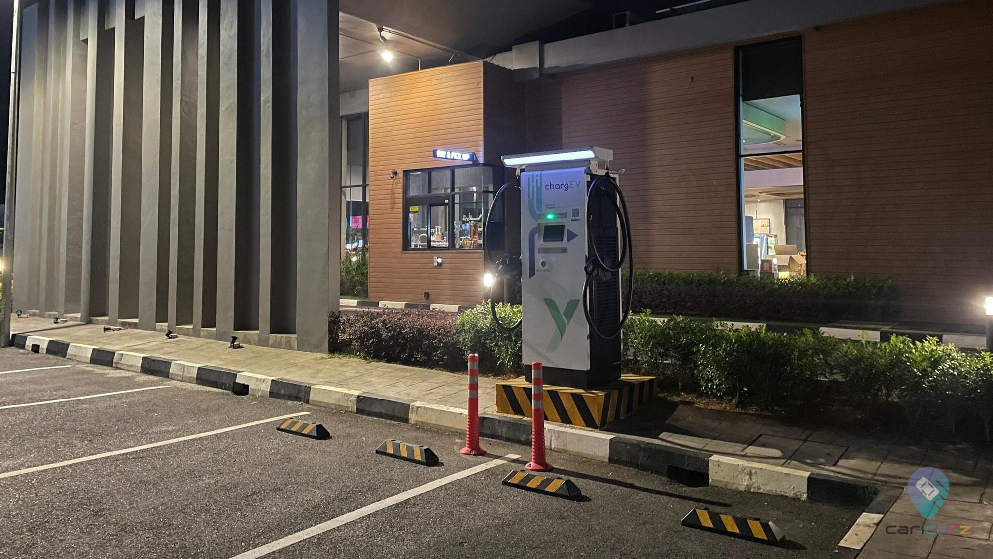 Starbucks Changlun DT | Changlun, Kedah | EV Station