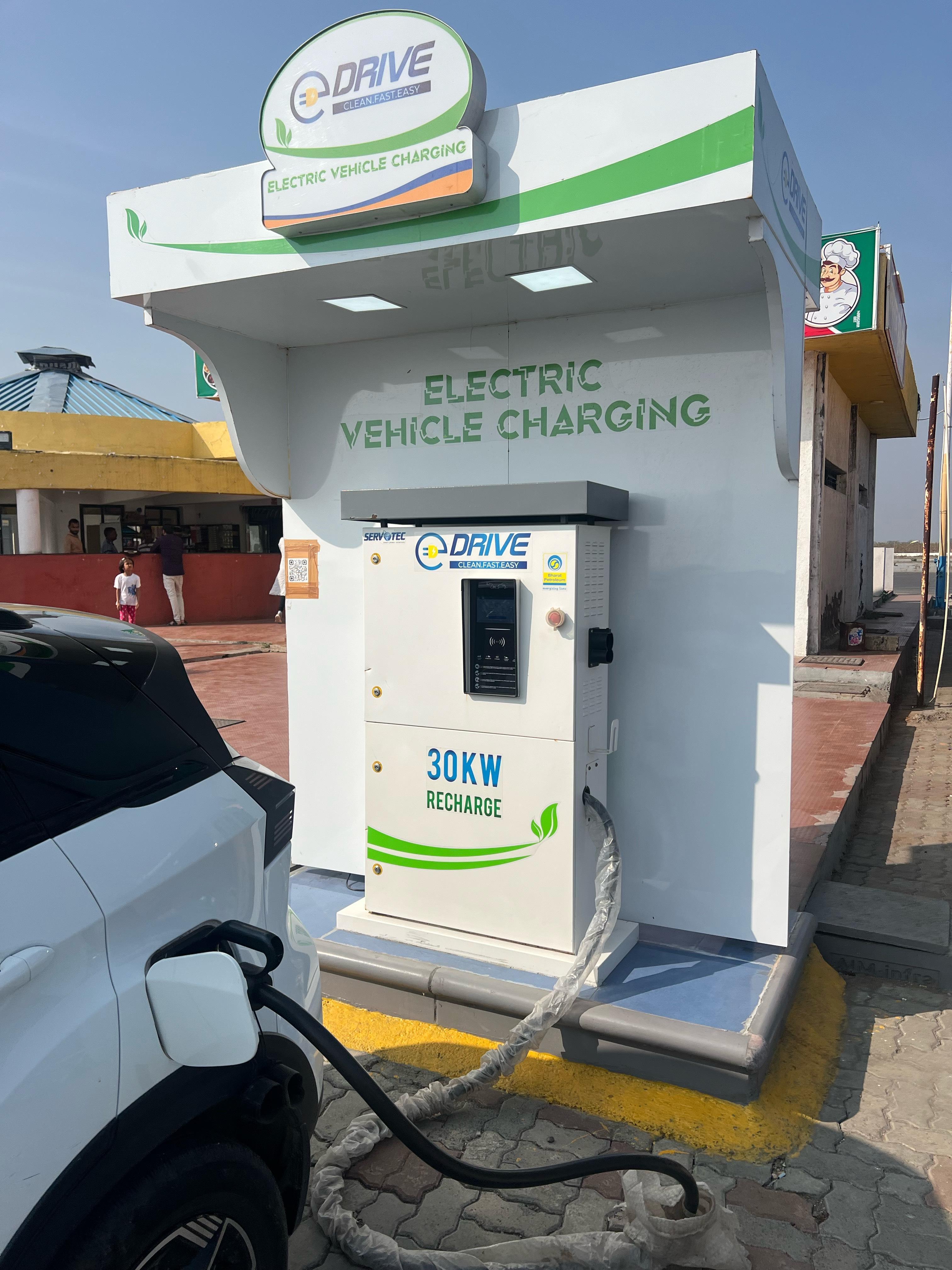 Prayagraj Up Dhaba | Amreli, GJ | EV Station