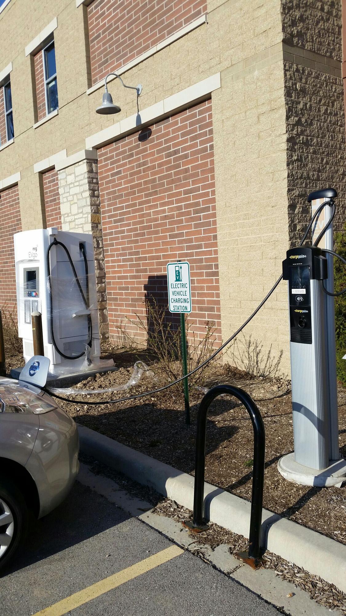 Outpost Natural Foods | Mequon, WI | EV Station
