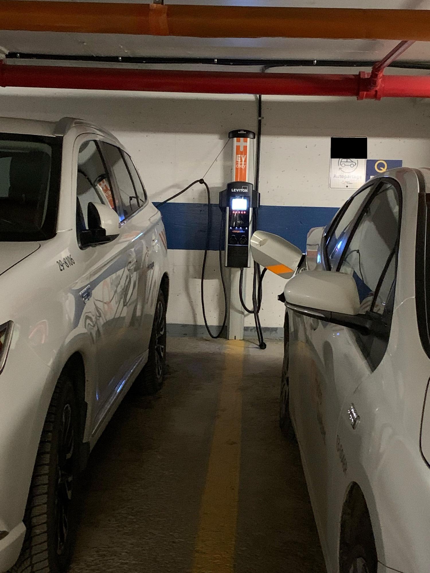Hydro Québec | Montréal, QC | EV Station