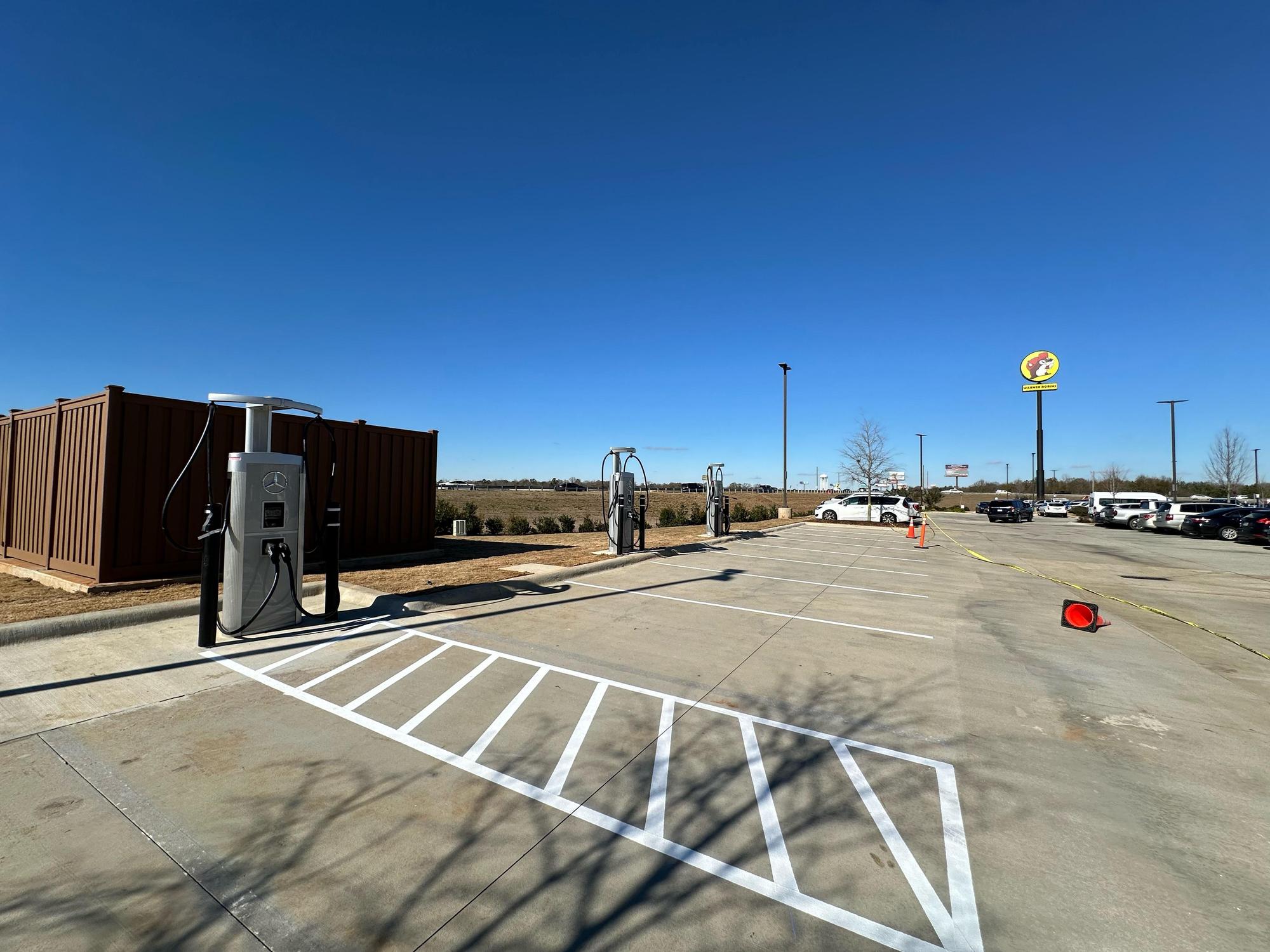 Buc-ee's Warner Robins, TX | MB High-Power Charging | Fort Valley, GA ...