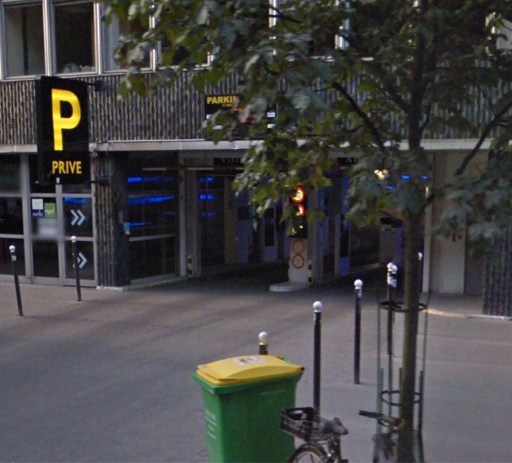 Belib' - Devant Station BP / Carrefour Market | Paris, Île-de-France ...