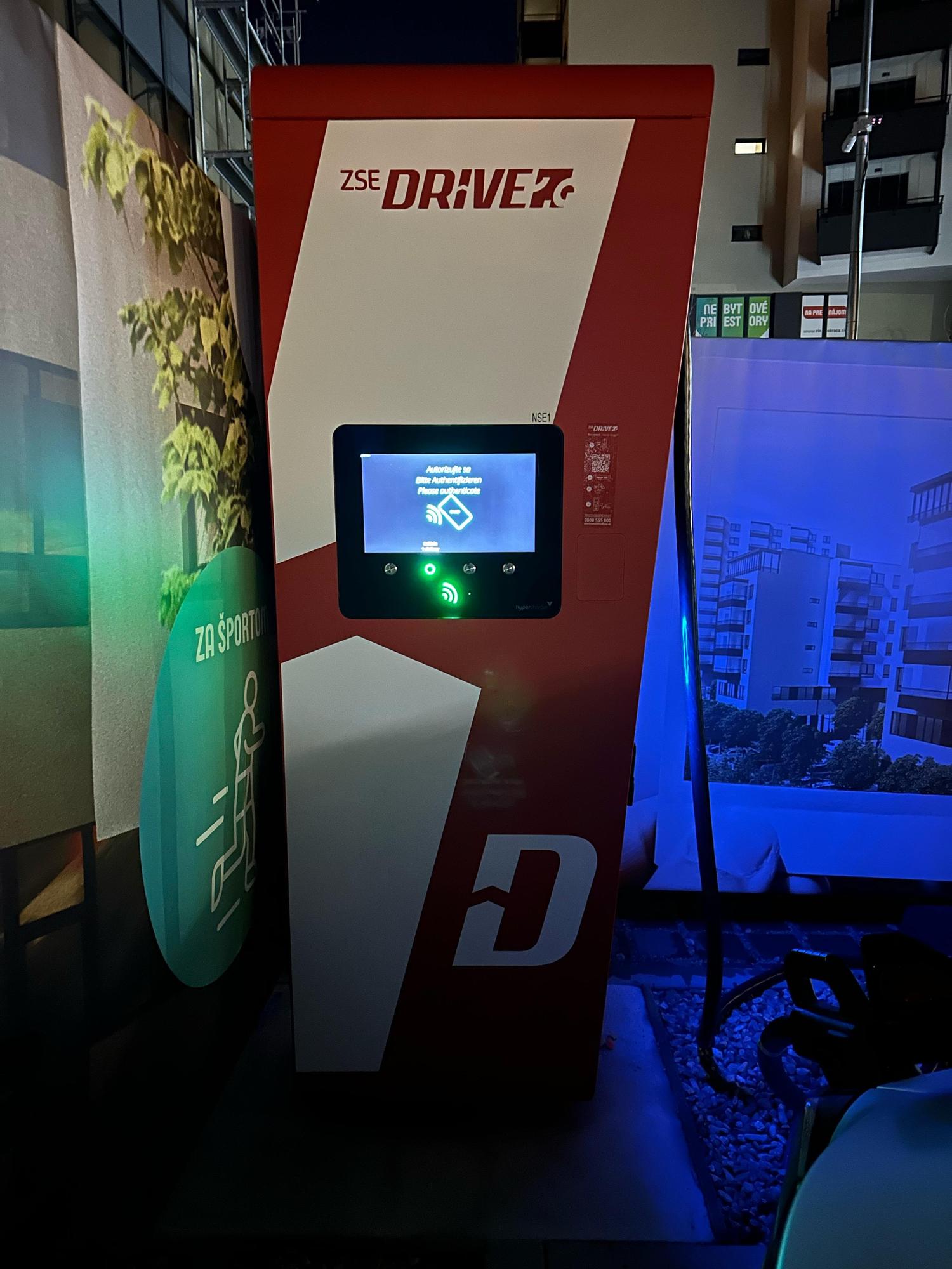 ZSE Drive 150 kW Rínok Rača | Barónka 3, 831 06 Rača, Slovakia | EV Station