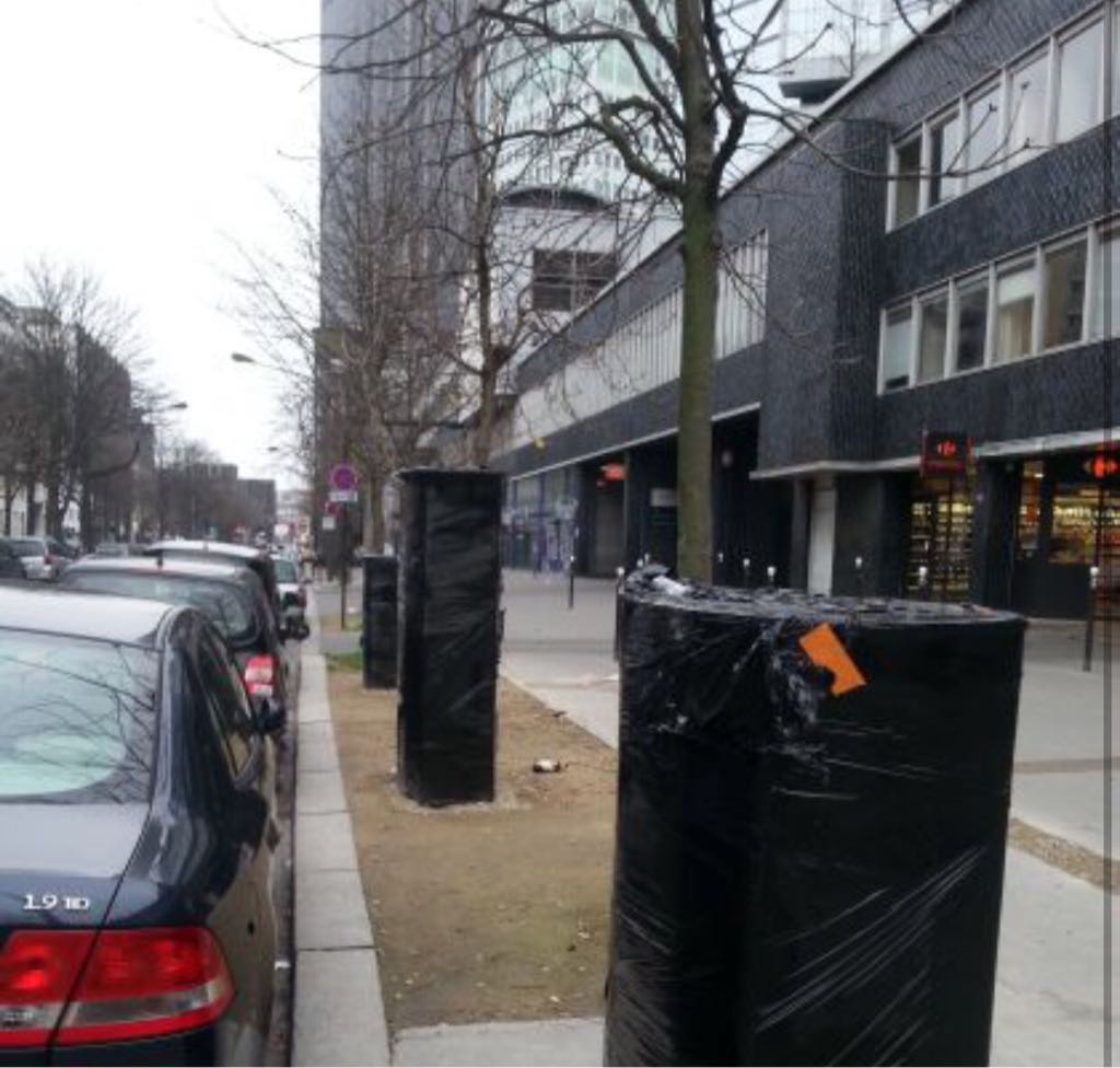 Belib' - Devant Station BP / Carrefour Market | Paris, Île-de-France ...