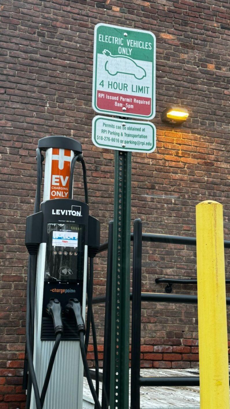 RPI Off Campus Commons | Troy, NY | EV Station