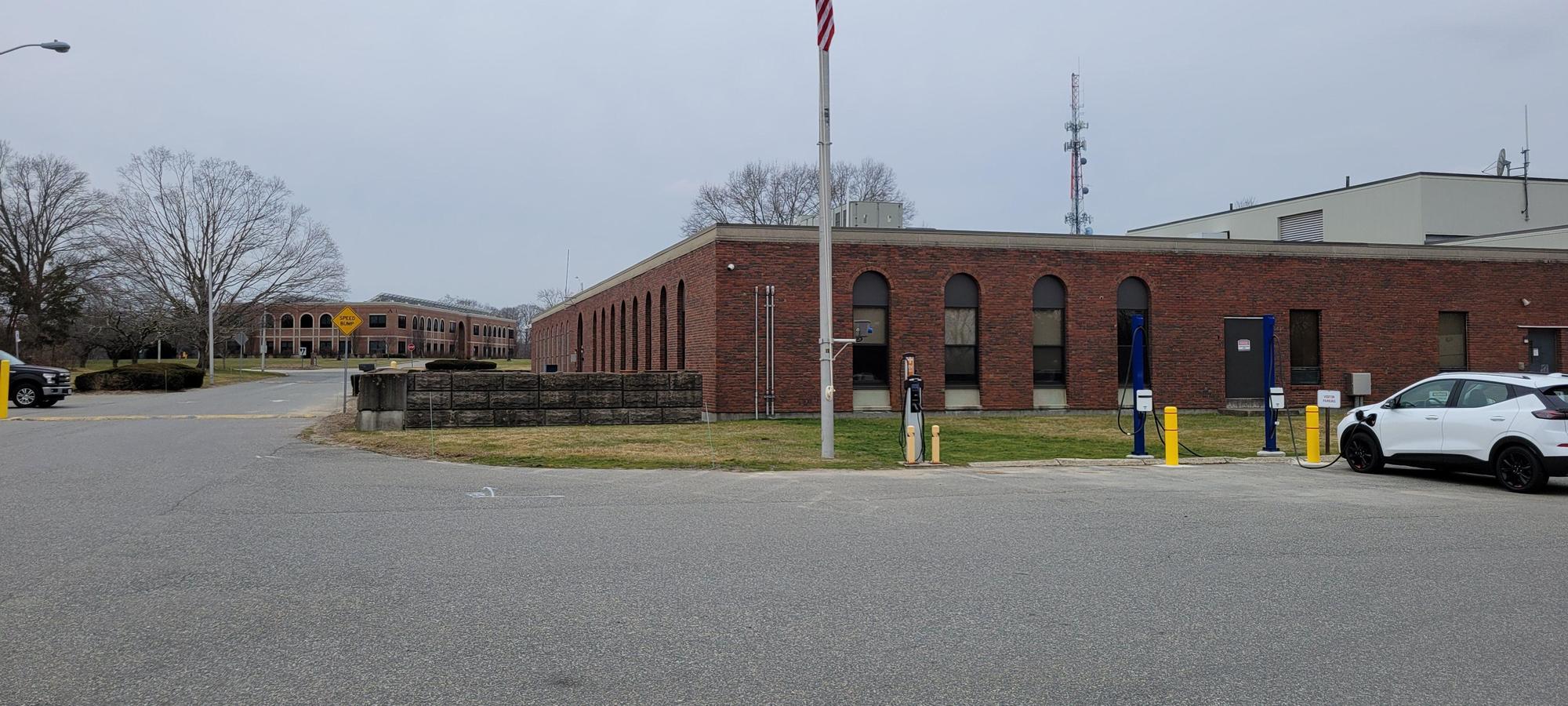 National Grid | Lincoln, RI | EV Station