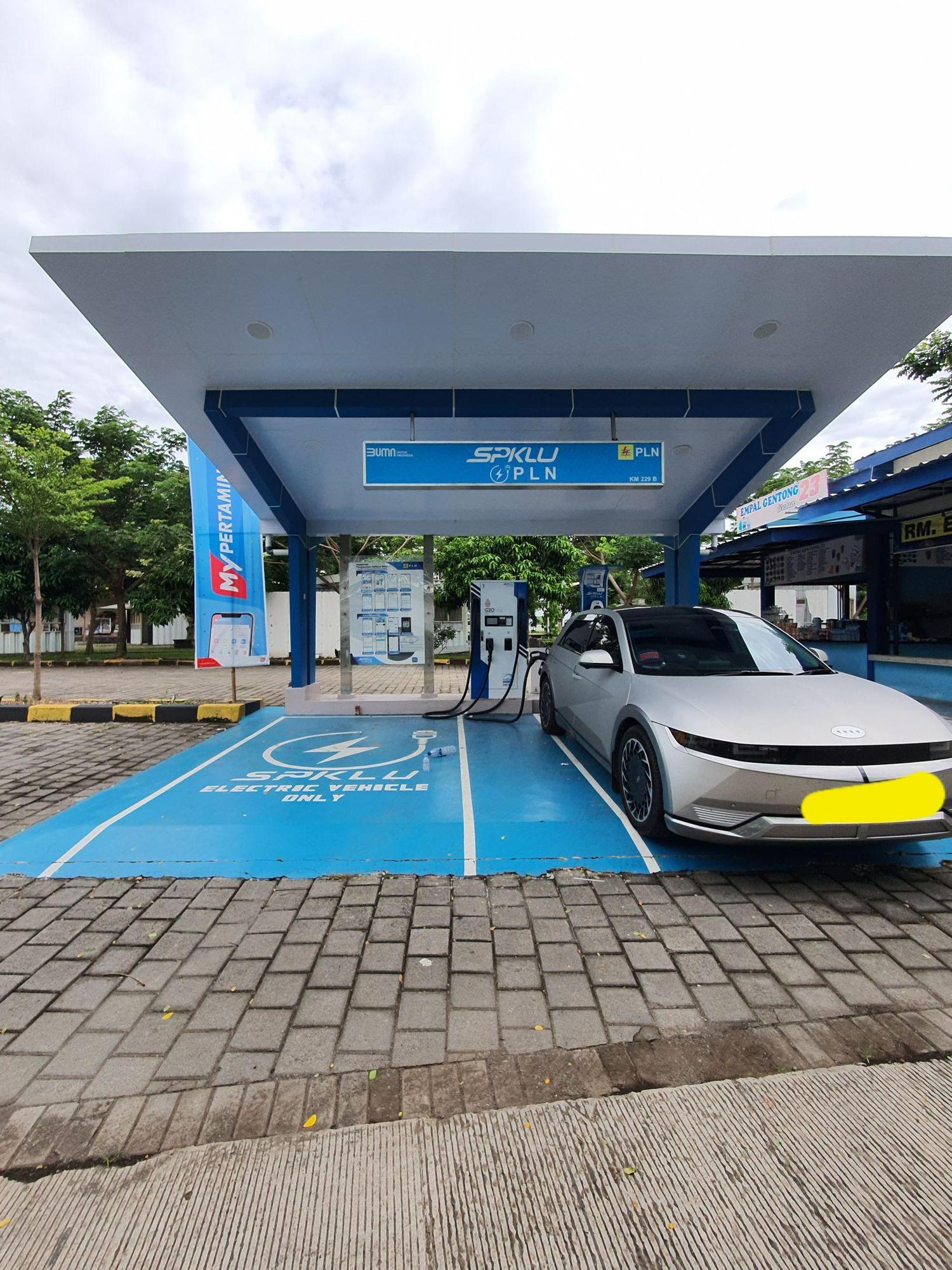 SPKLU Rest Area KM 229 B Ruas Kanci - Pejagan | Rest Area Tol Kanci ...