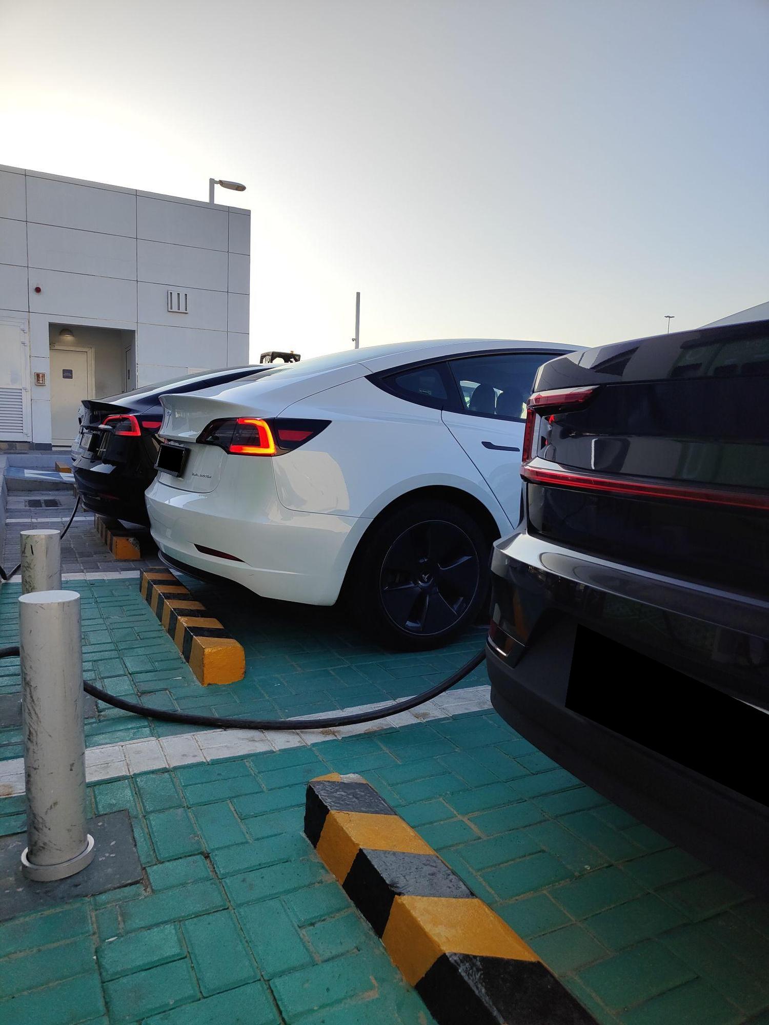 Vacuum Bay | The Villa (377) | Dubai, Dubai | EV Station