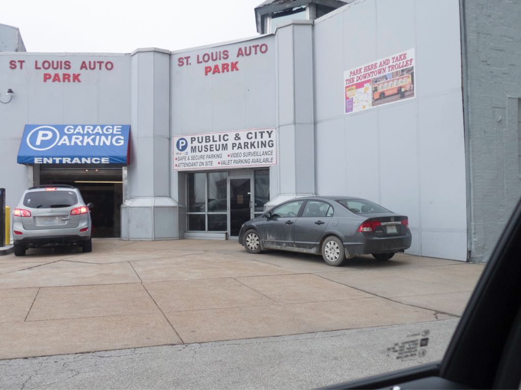 St. Louis Auto Park | St. Louis, MO | EV Station