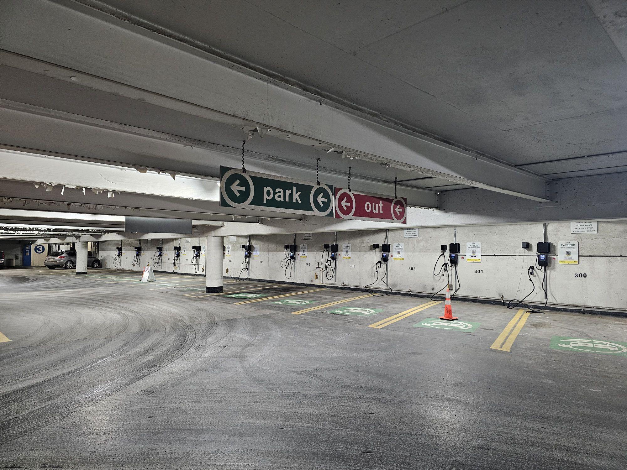 Stadium Car Park | Edmonton, AB | EV Station