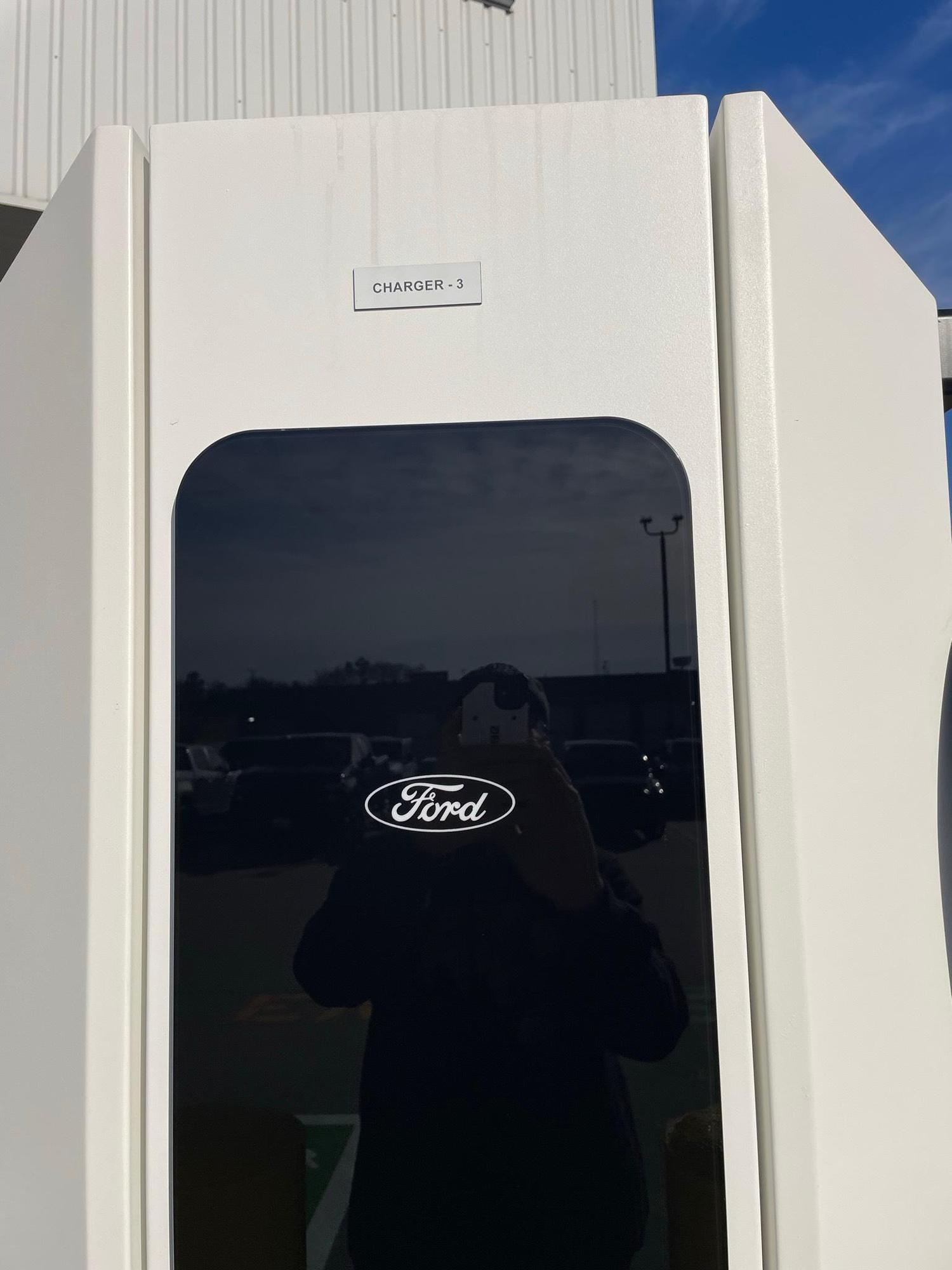 Appel Ford | Brenham, TX | EV Station