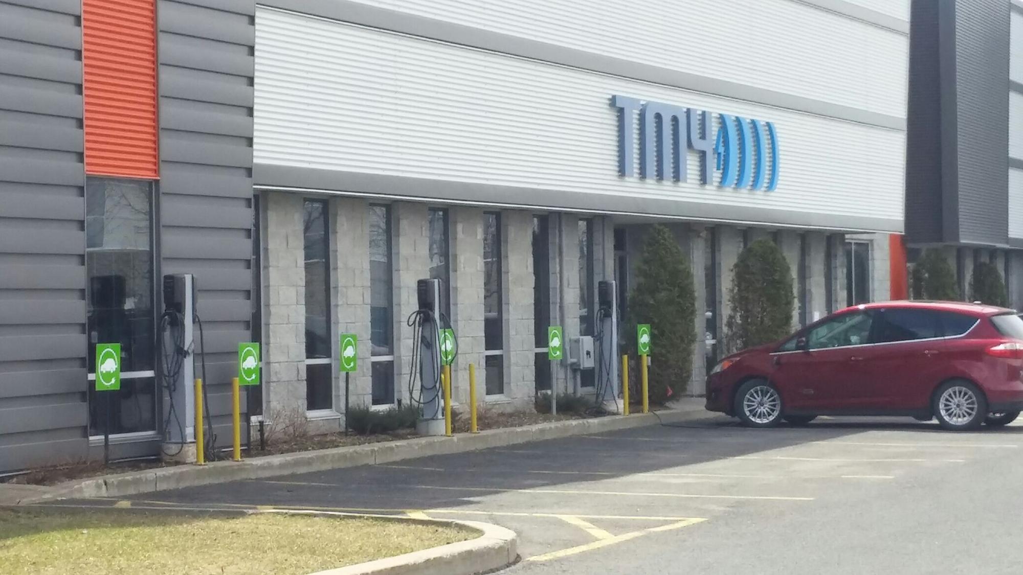 Dana TM4 | Boucherville, QC | EV Station
