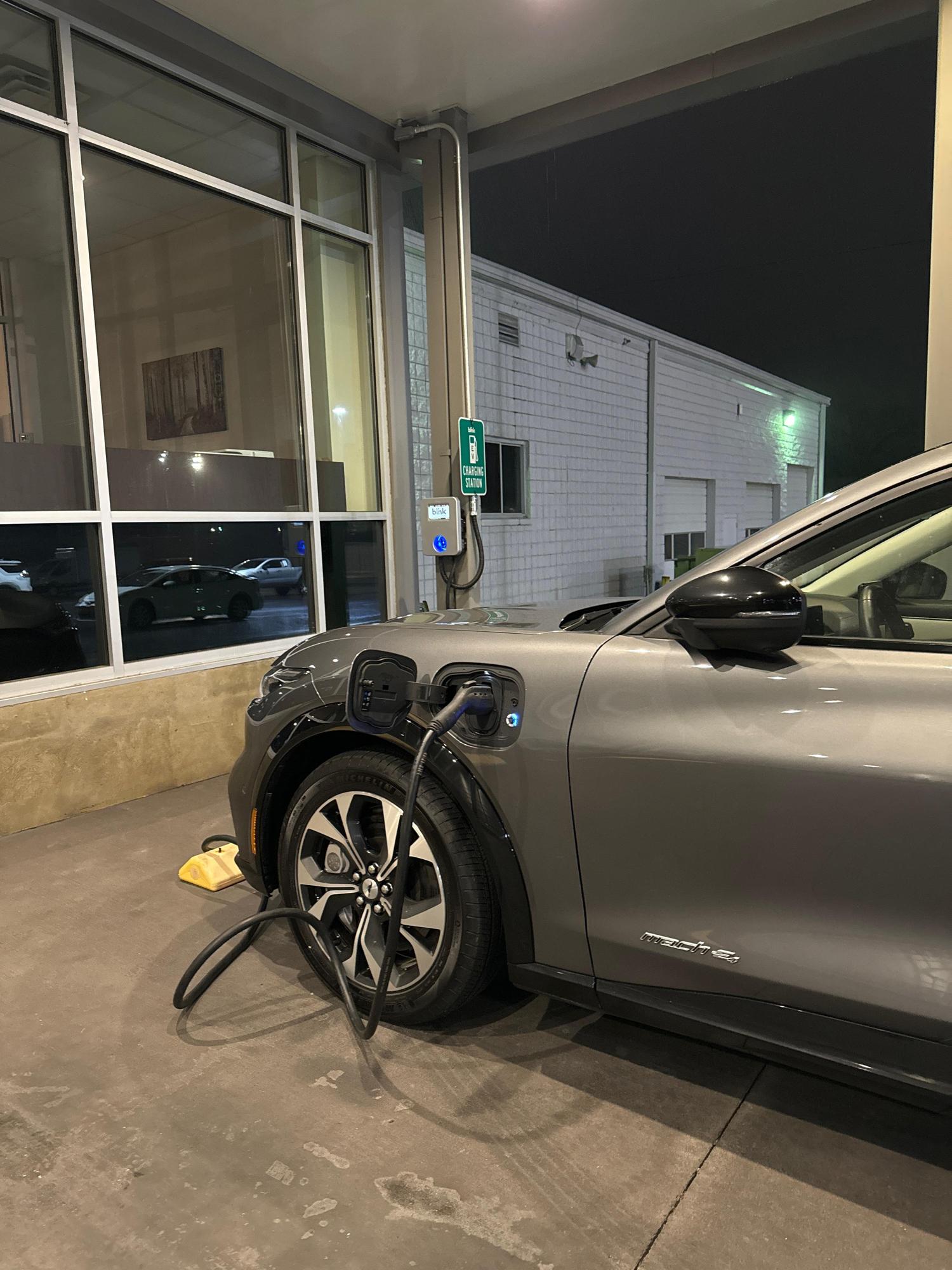 Prater Ford - Service Bay | Calhoun, GA | EV Station