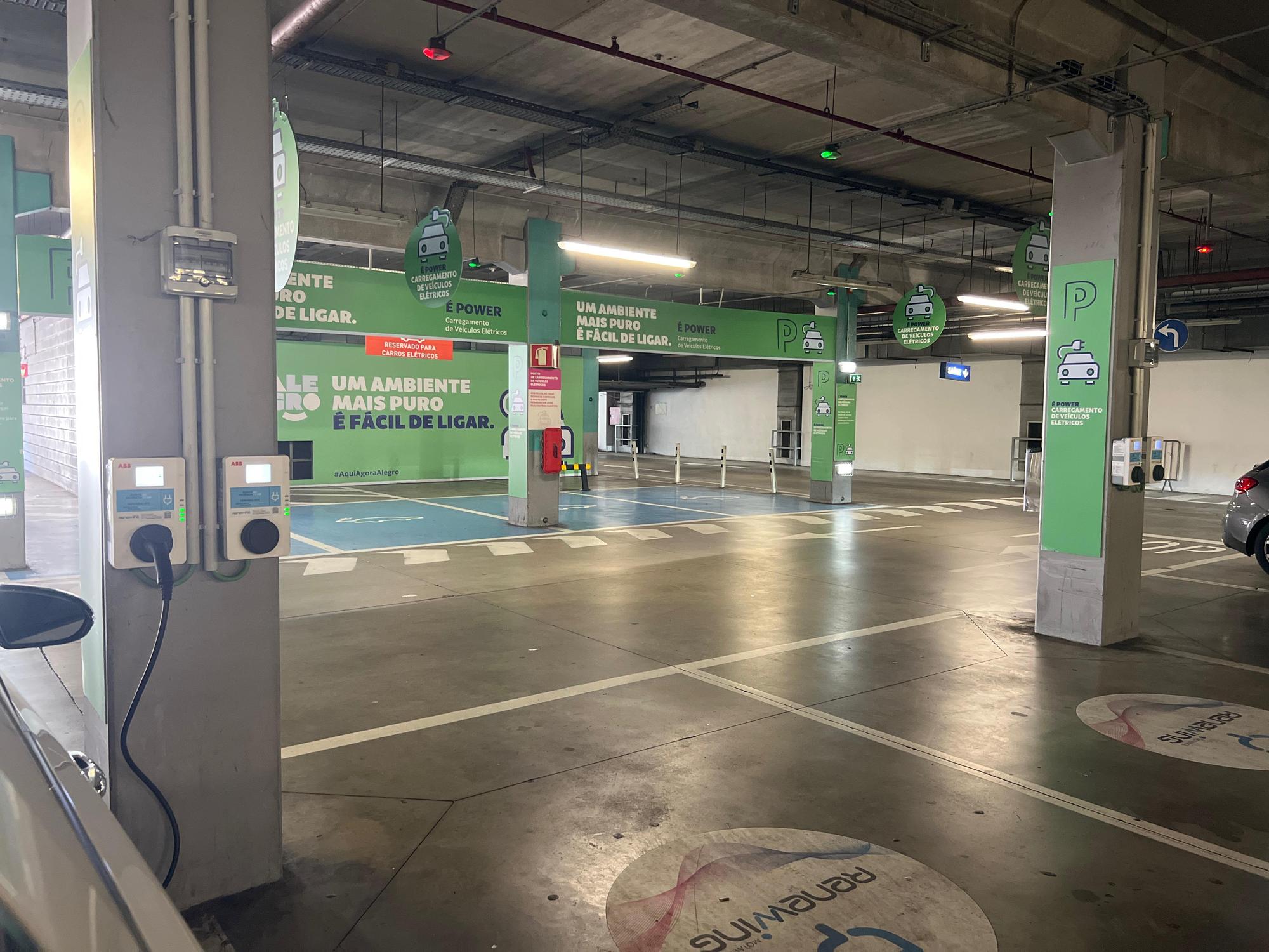 Mobi.E | Rio de Mouro, Lisboa | EV Station