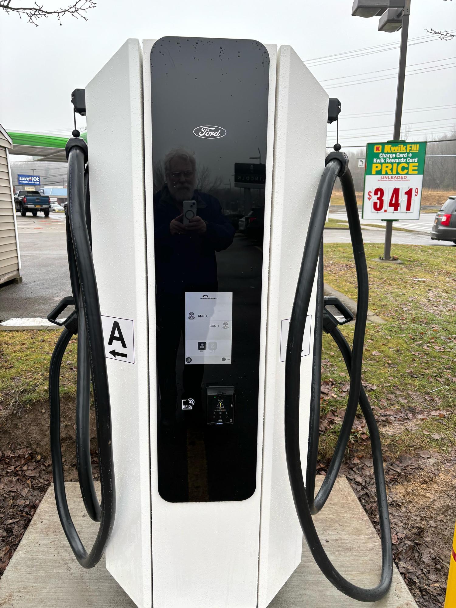 Ed Shults Ford | Jamestown, NY | EV Station