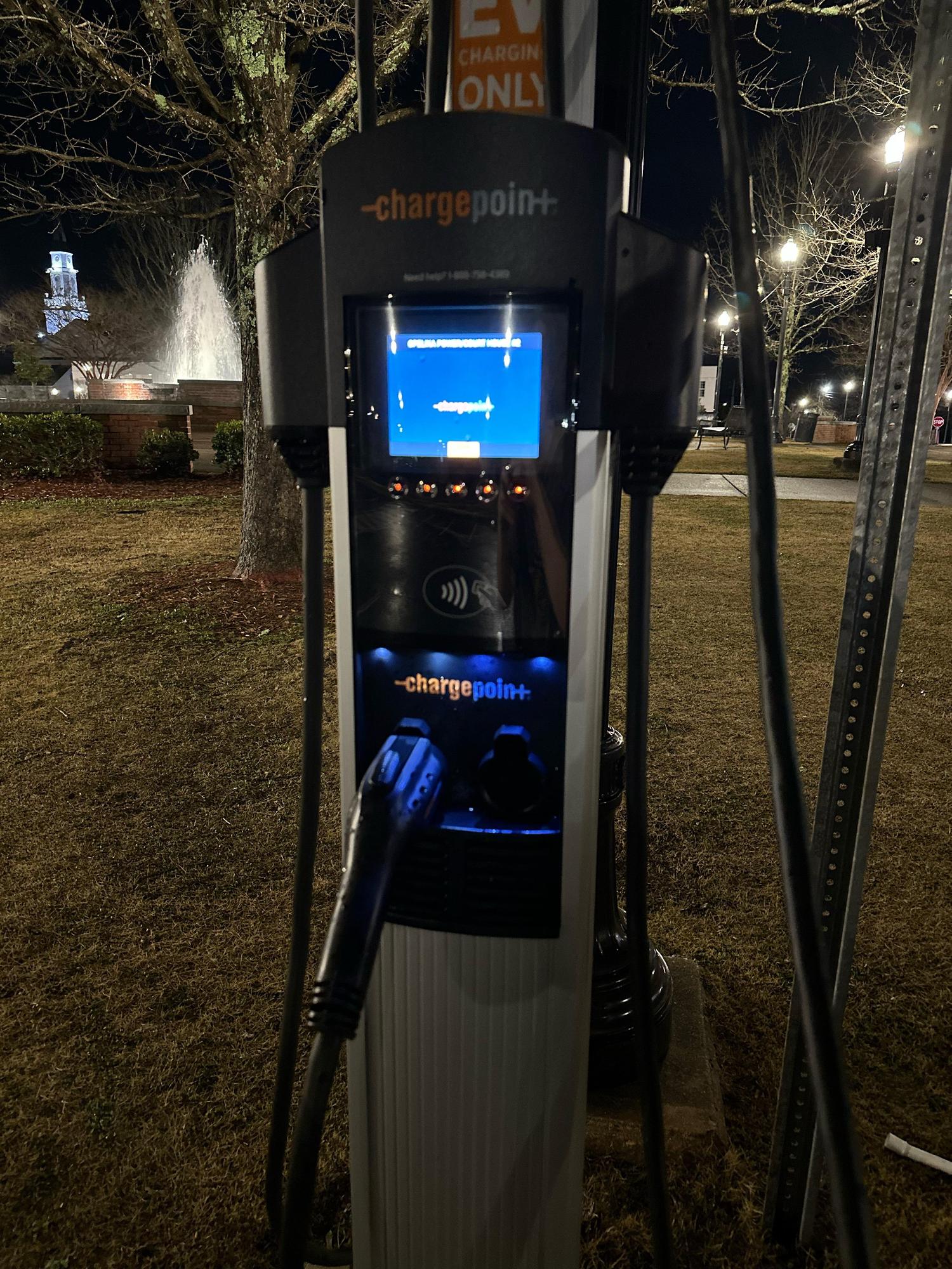 Opelika Courthouse | Opelika, AL | EV Station