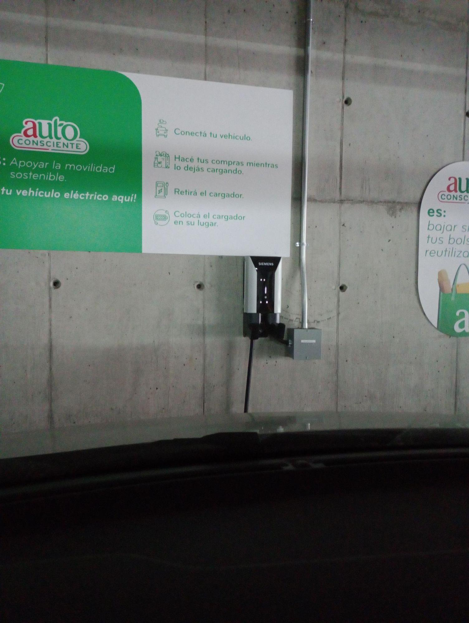 Automercado | Santa Ana, San José | EV Station