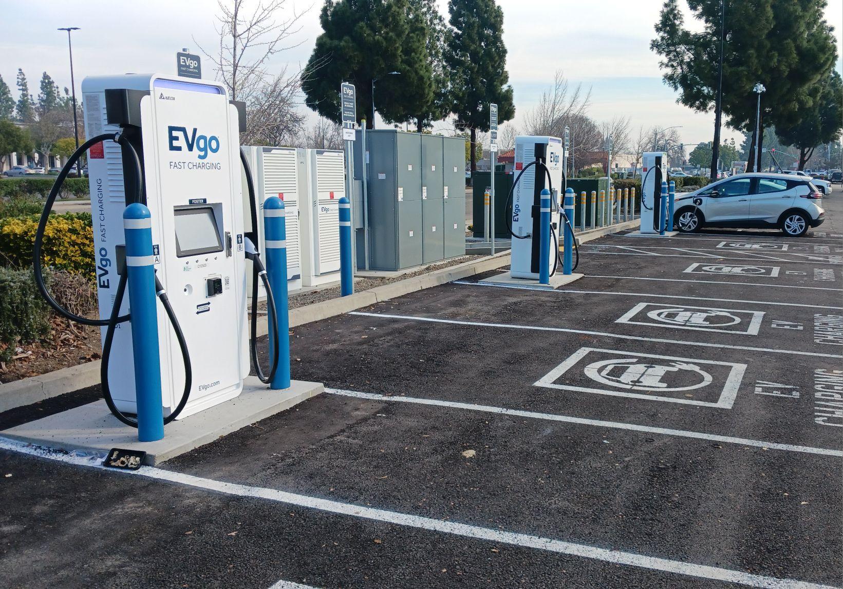 Mission Ridge Shopping Center | Manteca, CA | EV Station