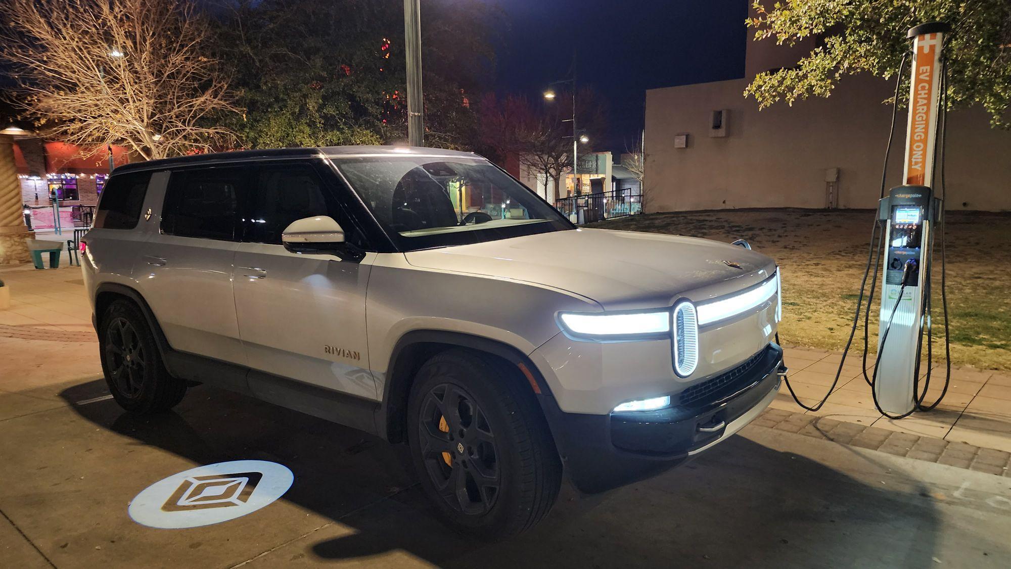 Las Cruces Downtown Plaza | Las Cruces, NM | EV Station