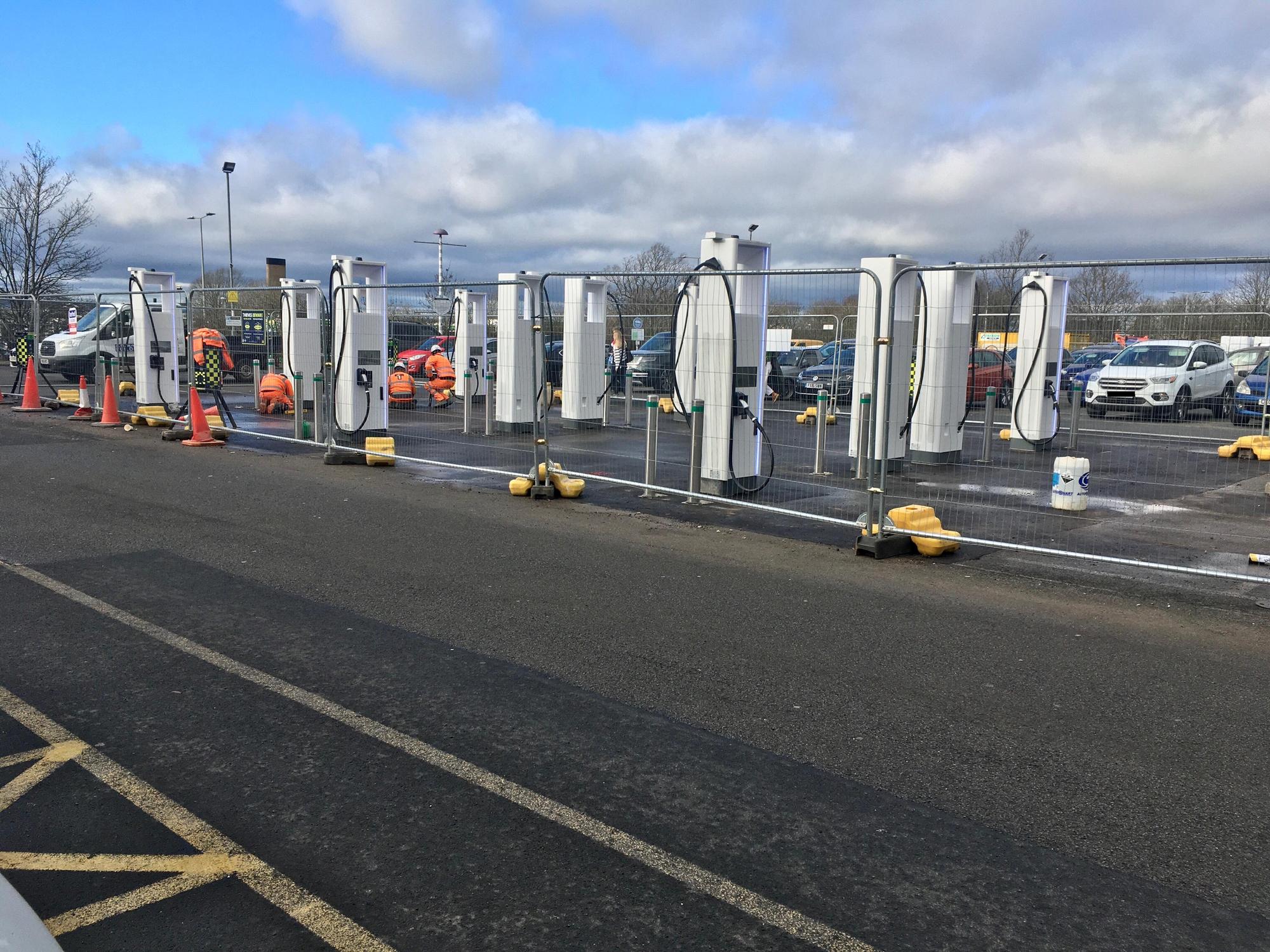 Frankley Southbound Services M5 (1) | Quinton South, England | EV Station