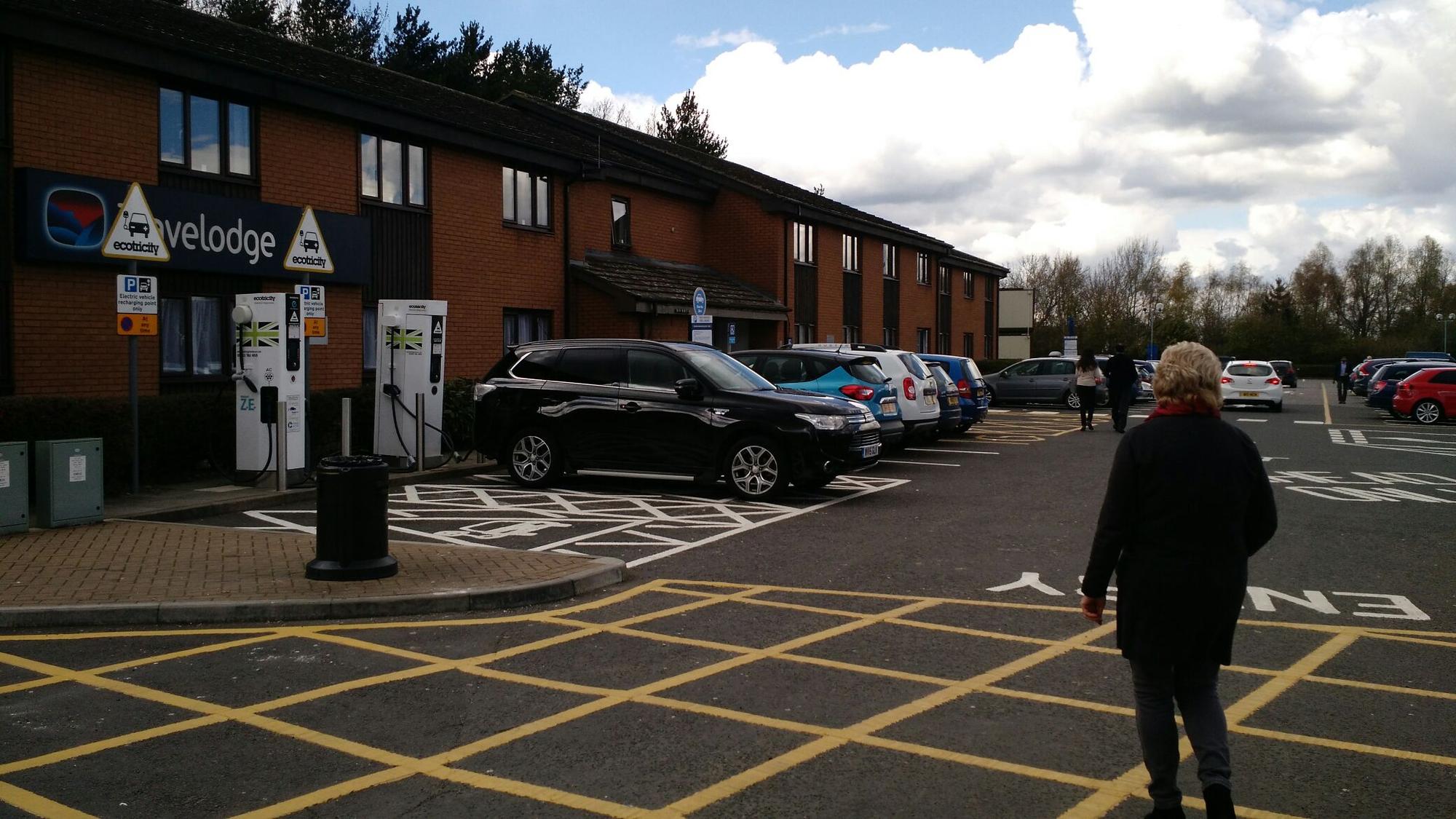 Scotch Corner Services A1 (M) | Middleton Tyas, England | EV Station