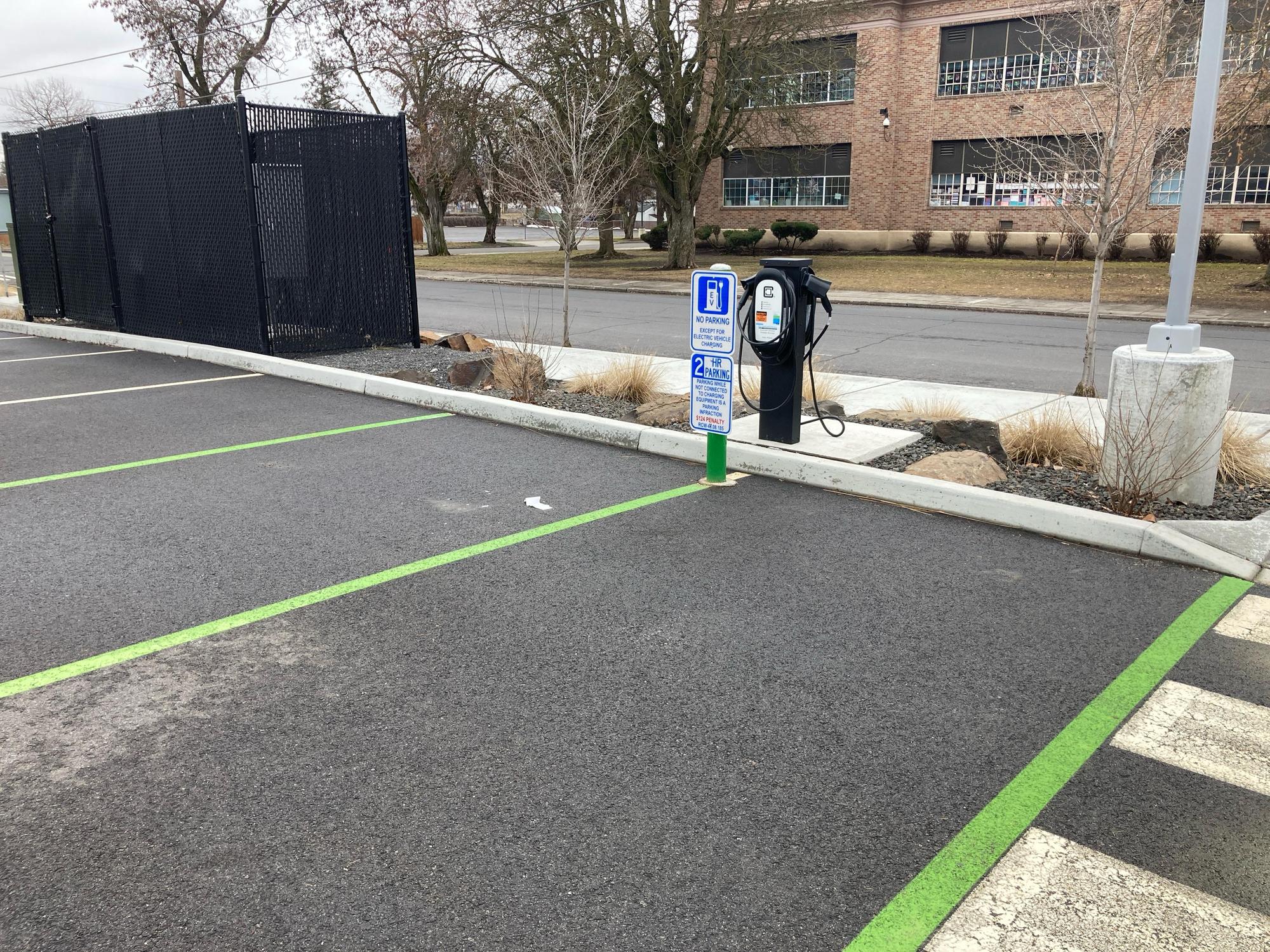 The Hive - A Spokane Public Library (DCFC) | Spokane, WA | EV Station