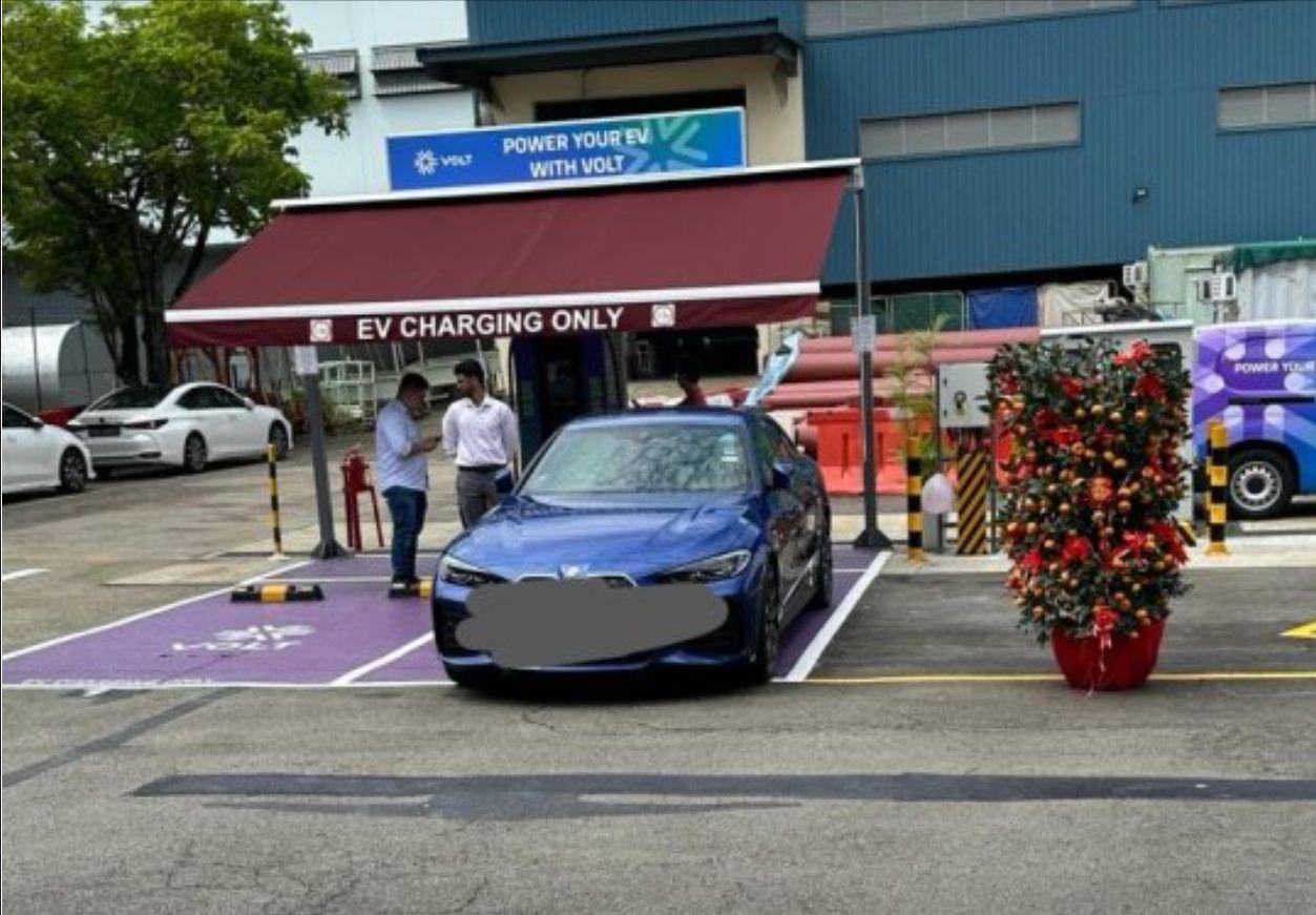Volt : APECO | 32 Penjuru Rd, Singapore 609136 | EV Station