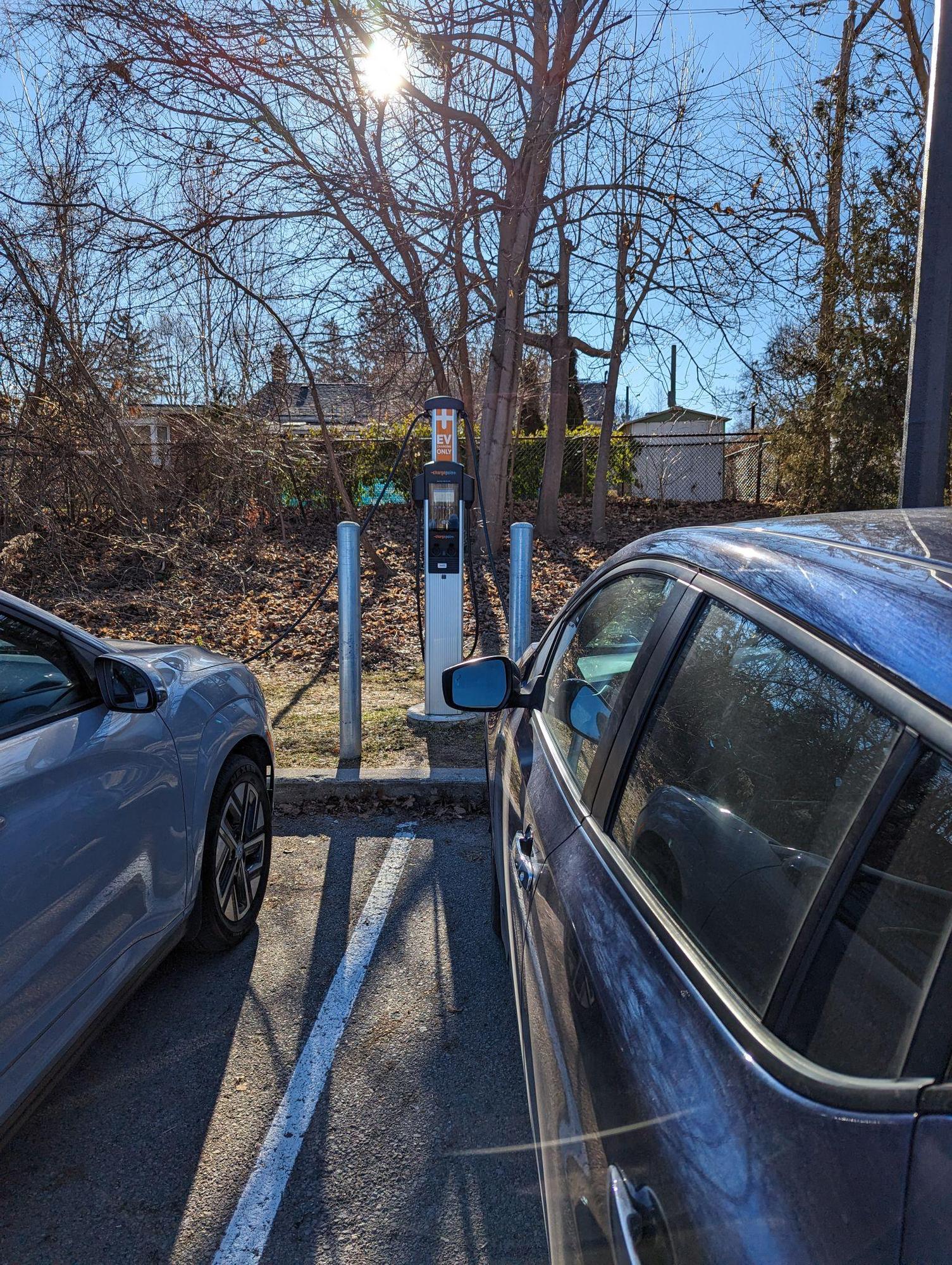 Aldershot Arena | Burlington, ON | EV Station
