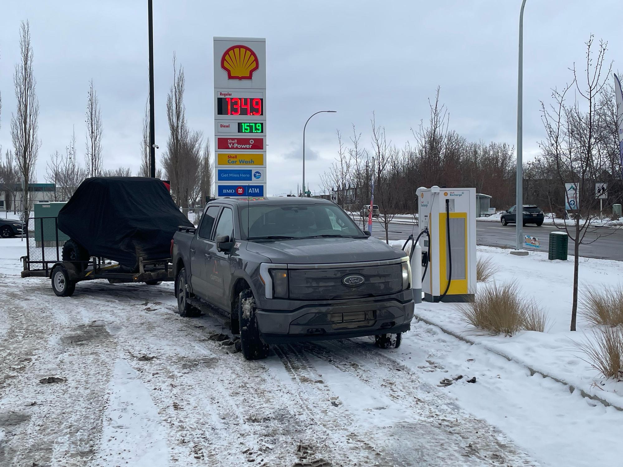 Shell 9805 Winterburn Rd NW | Edmonton, AB | EV Station