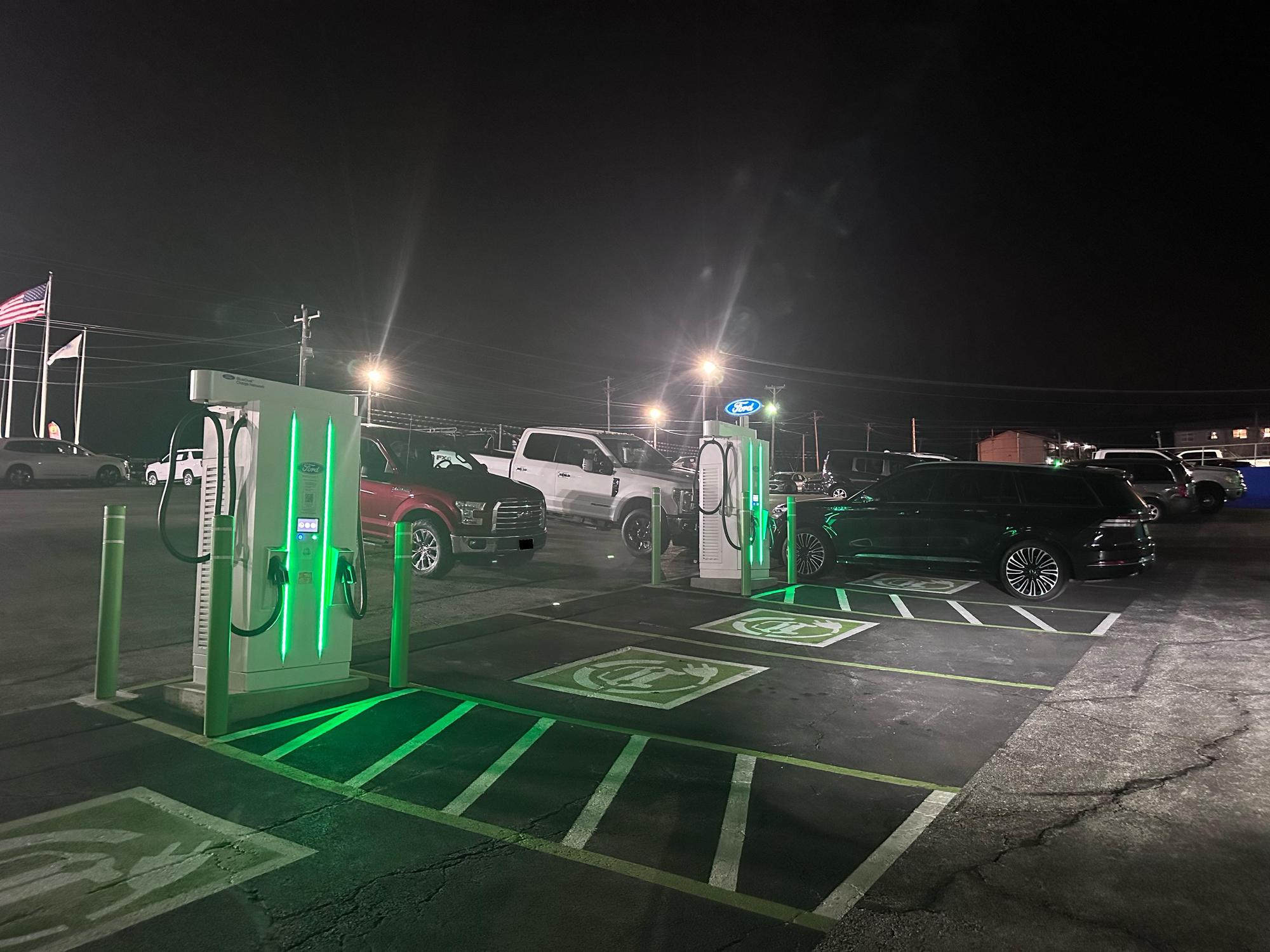 Tri Lakes Ford | Branson, MO | EV Station