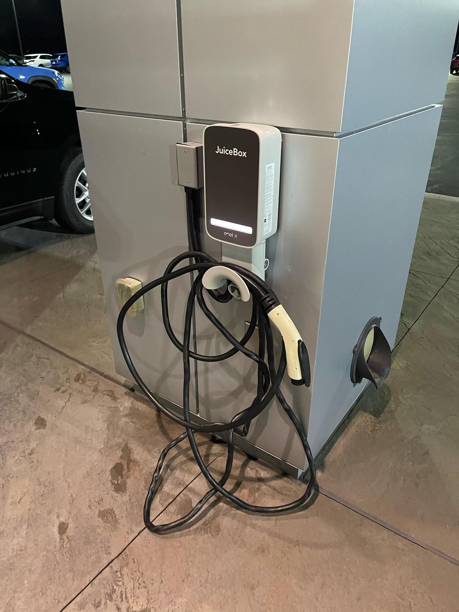 Hirlinger Chevrolet (1) | West Harrison, IN | EV Station