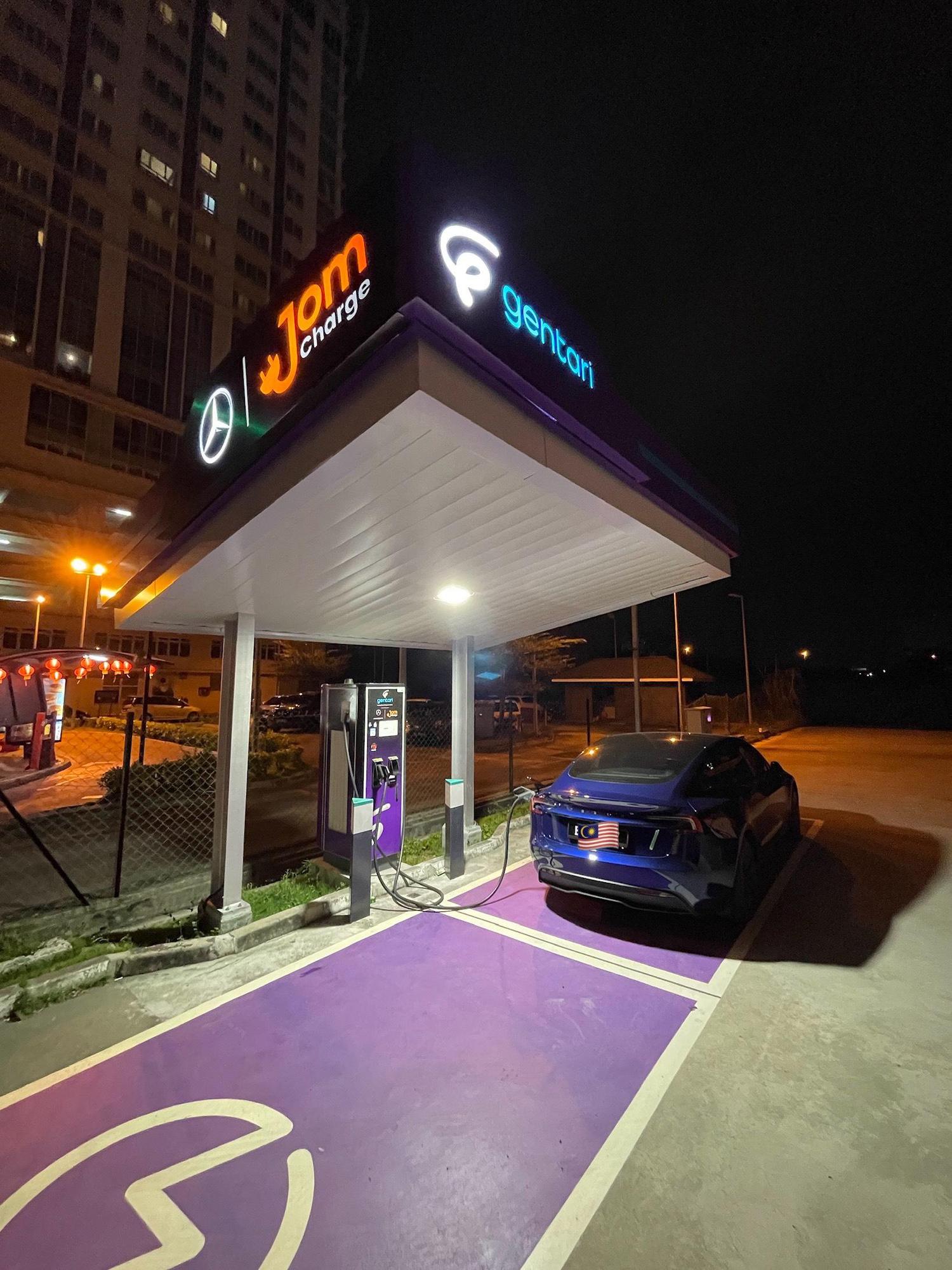 Petronas Jalan Sultan Azlan Shah Ipoh | Ipoh, Perak | EV Station