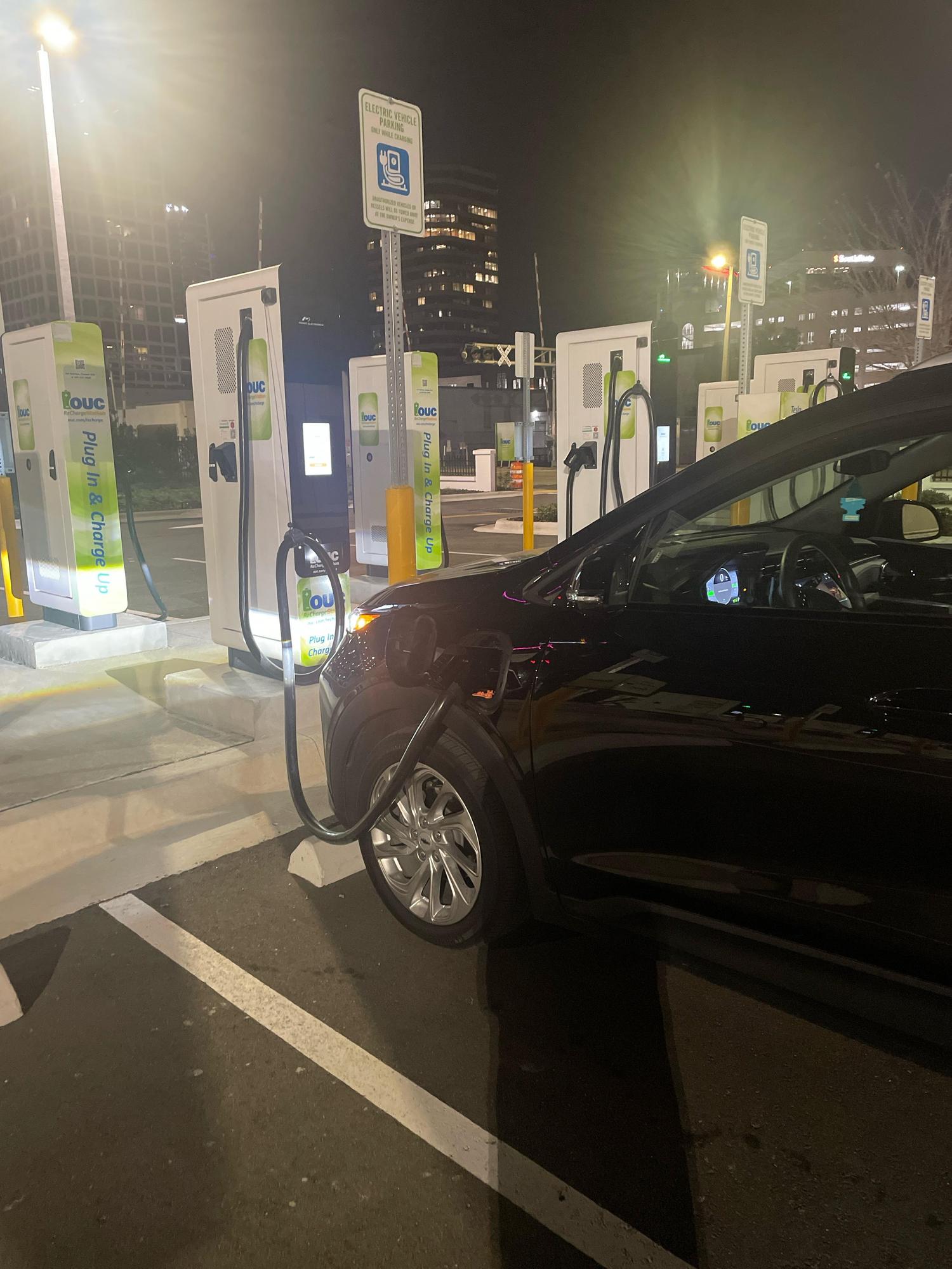OUC Robinson ReCharge EV Hub | Orlando, FL | EV Station